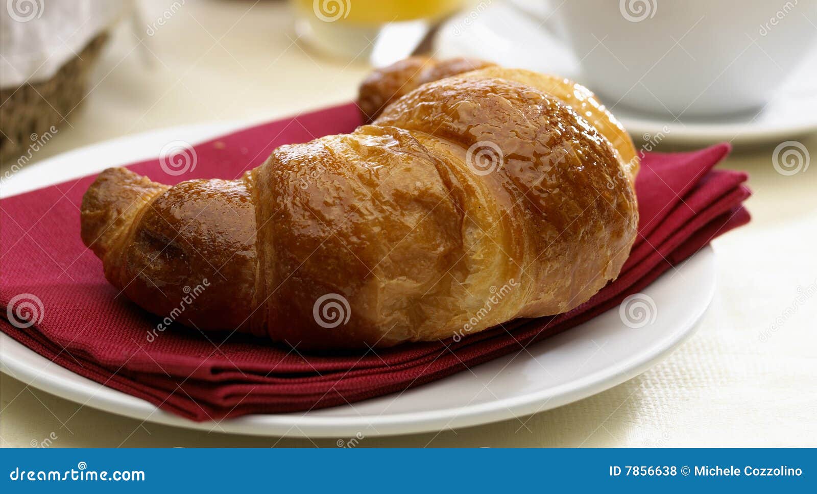 Giffel arkivfoto. Bild av morgon, yoghurt, lampa, tillbaka - 7856638