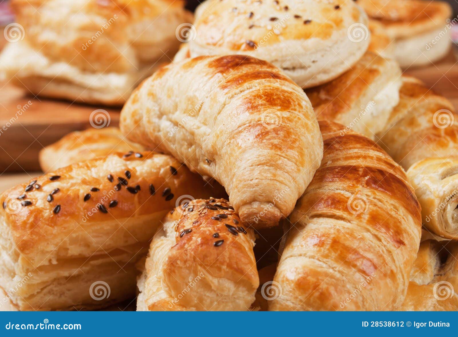 Giffel Och Annan Puffbakelse Arkivfoto - Bild av choklad, fransman ...