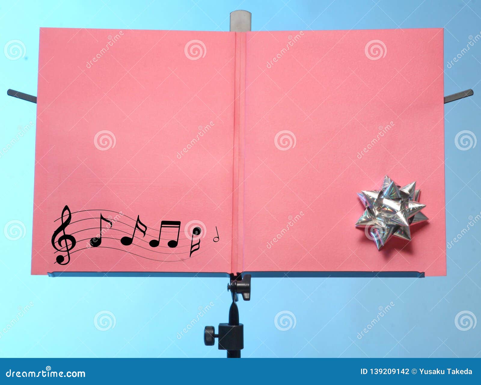 Gift Bow and Music Note Stand. Stock Photo - Image of note, romance ...