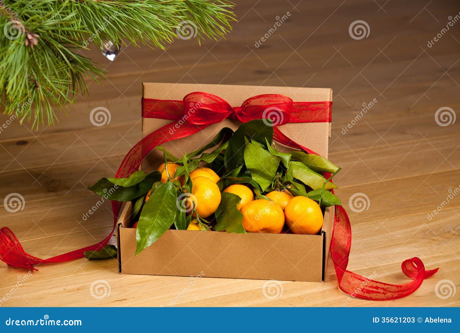 Gift box with Mandarin stock image. Image of studio, holidays - 35621203
