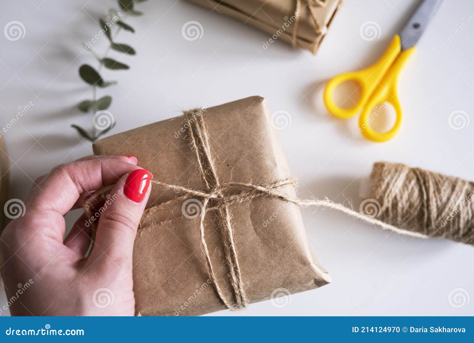 Gift Box Packaging. Step by Step. Instructions for Decorating a Gift in ...
