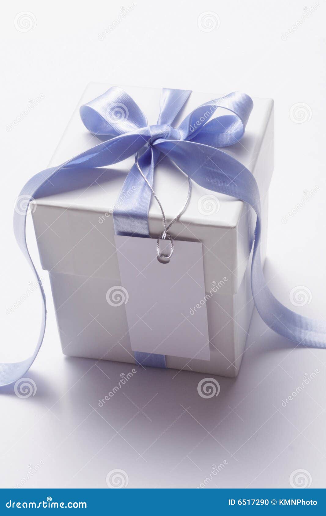 Gift with a note stock photo. Image of greetings, gratitude - 6517290