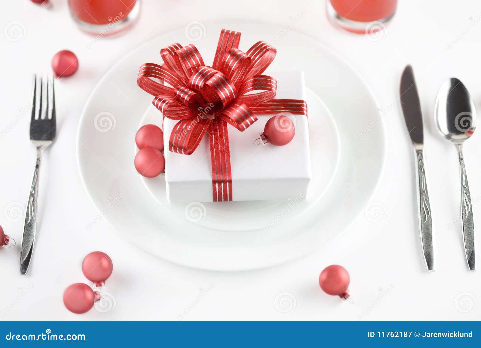 Gift on Plate As Table Decorations Stock Image - Image of ribbons, dish ...