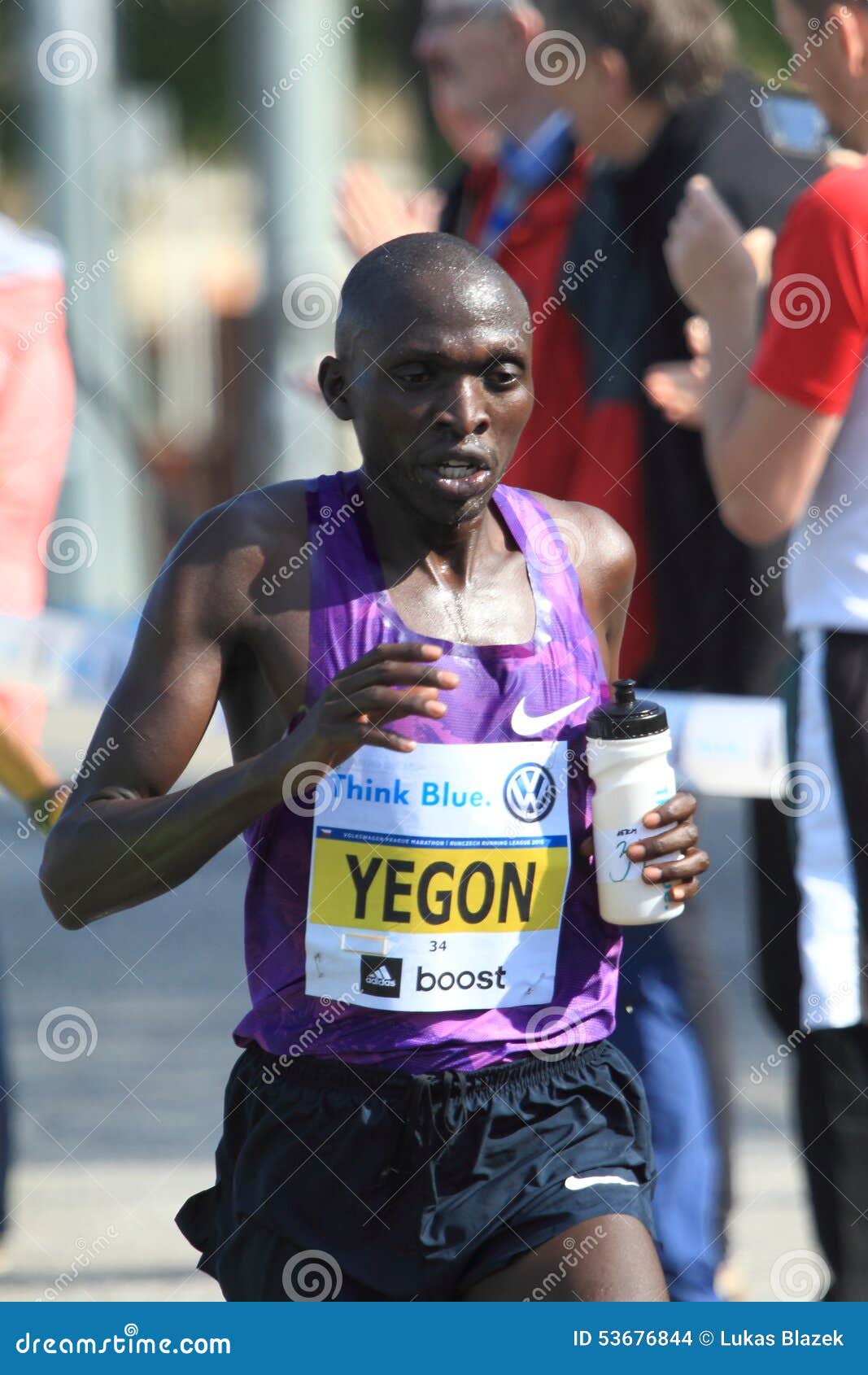 Gilbert Yegon - Prague Marathon 2015 Editorial Stock Image - Image of sport, gilbert: 53676844