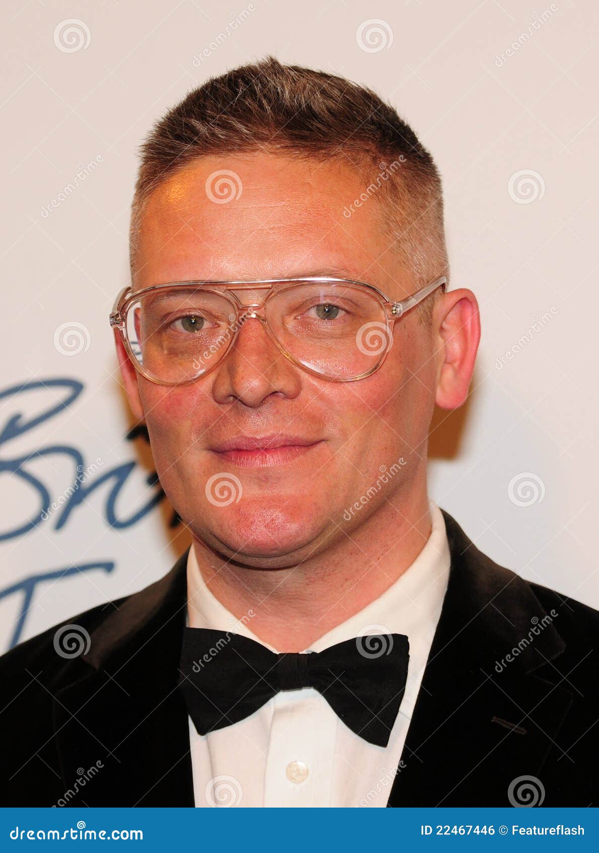 Giles Deacon editorial photo. Image of savoy, giles, simon - 22467446