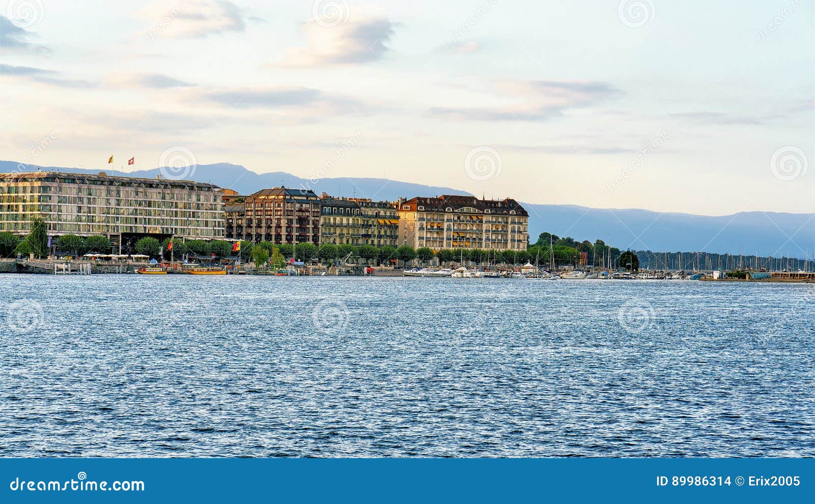 Ginevra Il Lago Lemano in Svizzera Fotografia Stock - Immagine di ...