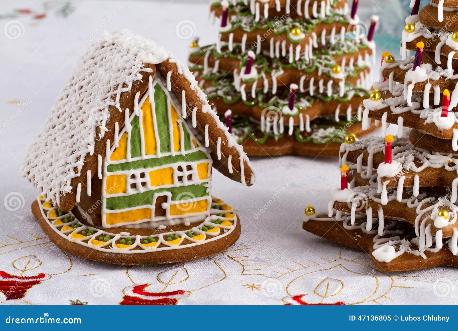 Gingerbread Christmas Trees and Gingerbread House Stock Image - Image ...