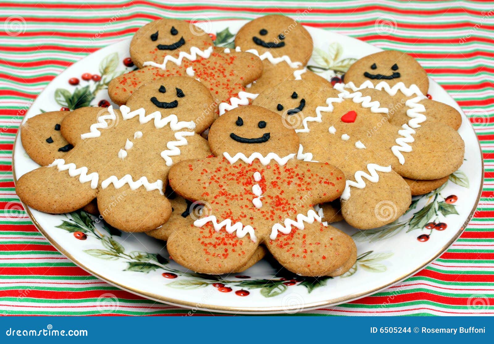 Gingerbread Cookies on Plate Stock Photo - Image of treat, cookies: 6505244