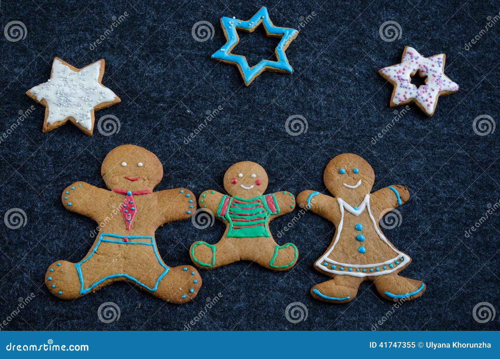 Gingerbread family stock image. Image of baked, happy - 41747355