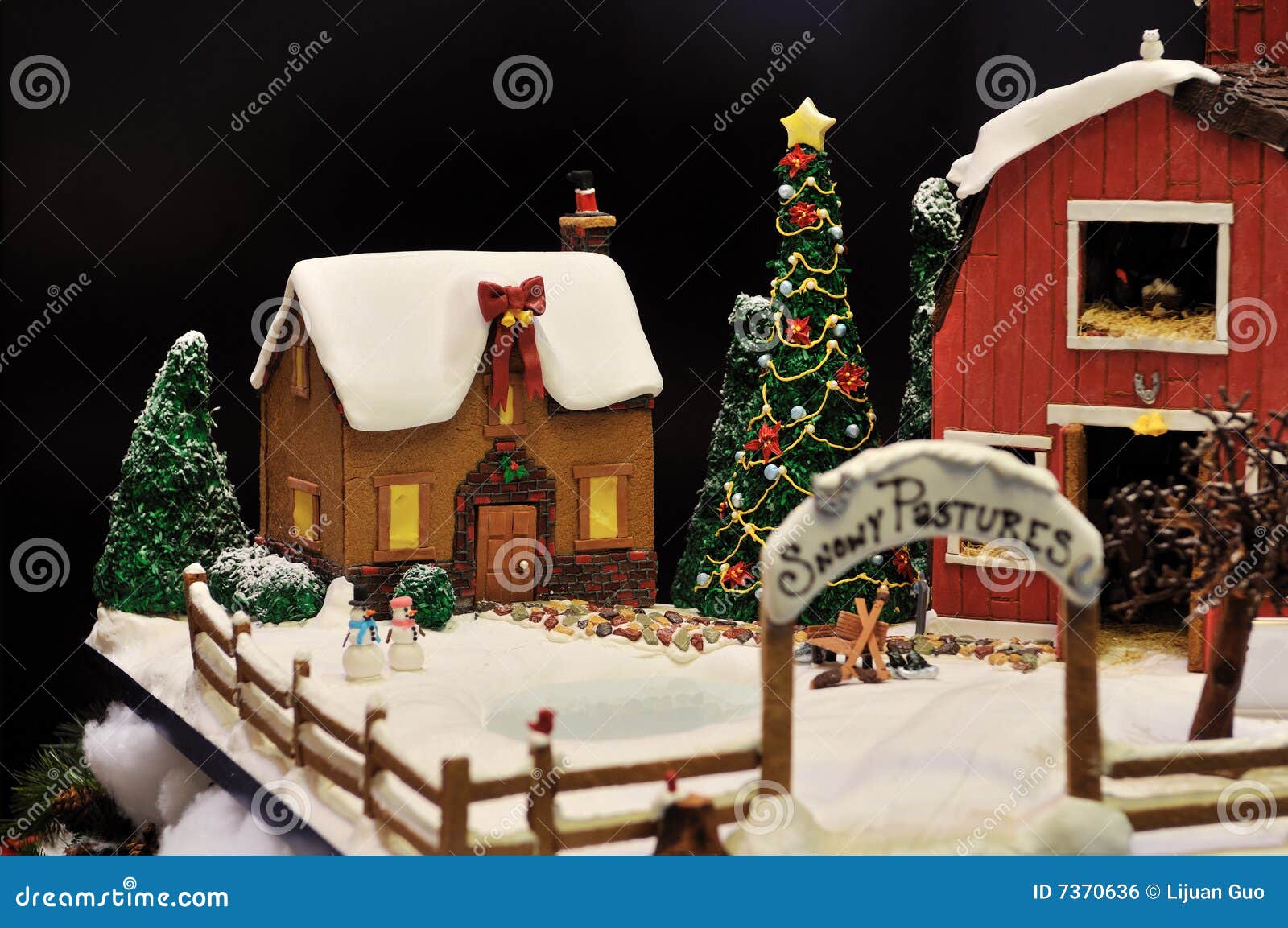 Gingerbread Farmhouse and Barn Stock Photo - Image of barn, candy: 7370636