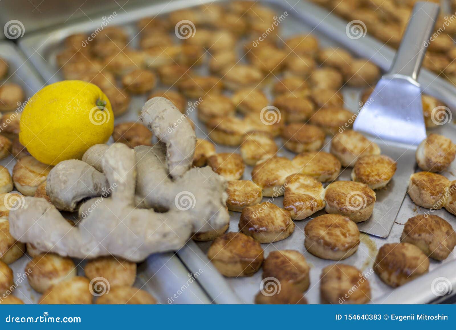 Gingerbread, Ginger Root with Lemon, Gingerbread Cookies with Lemon ...