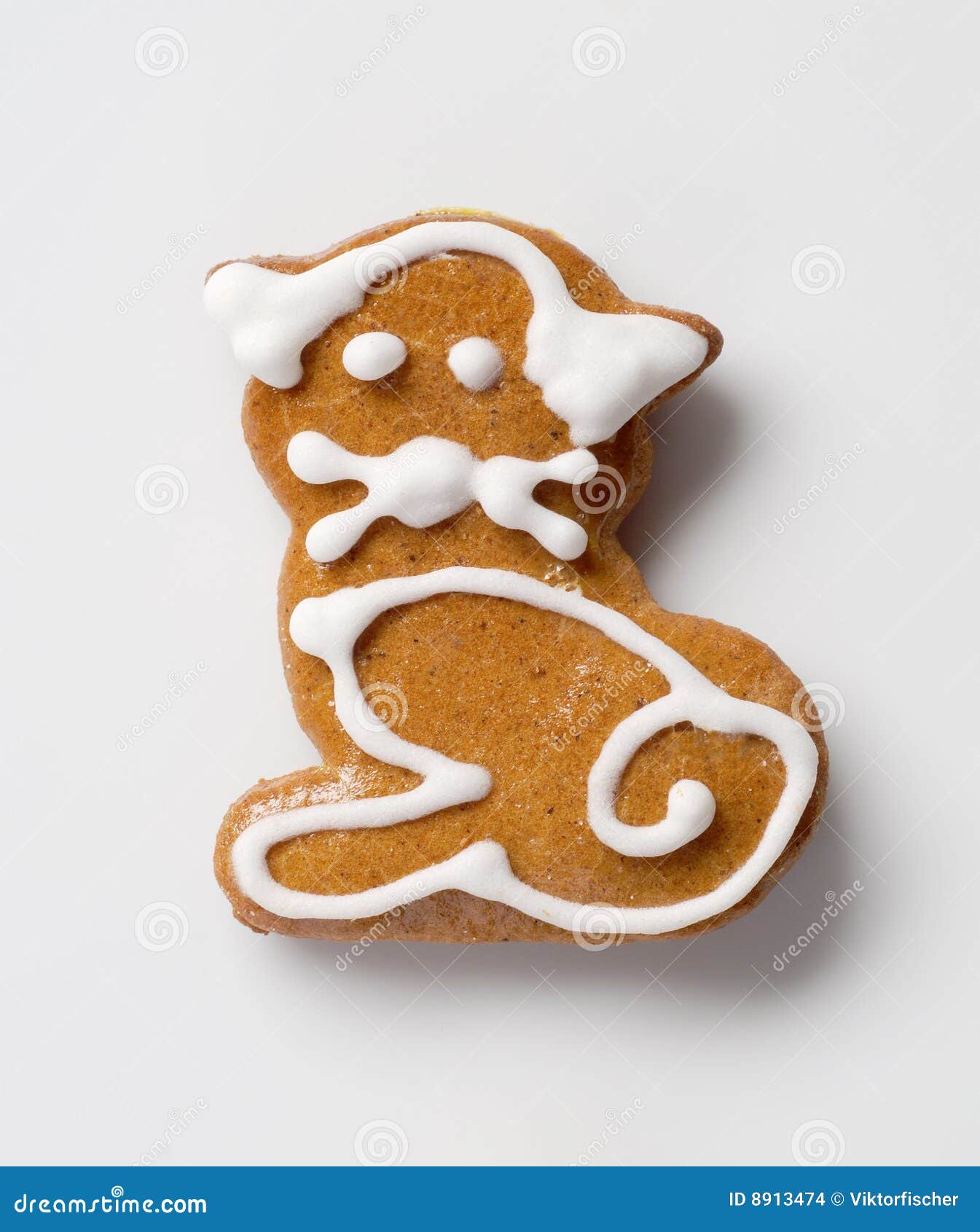 Gingerbread kitten stock photo. Image of biscuit, creative - 8913474