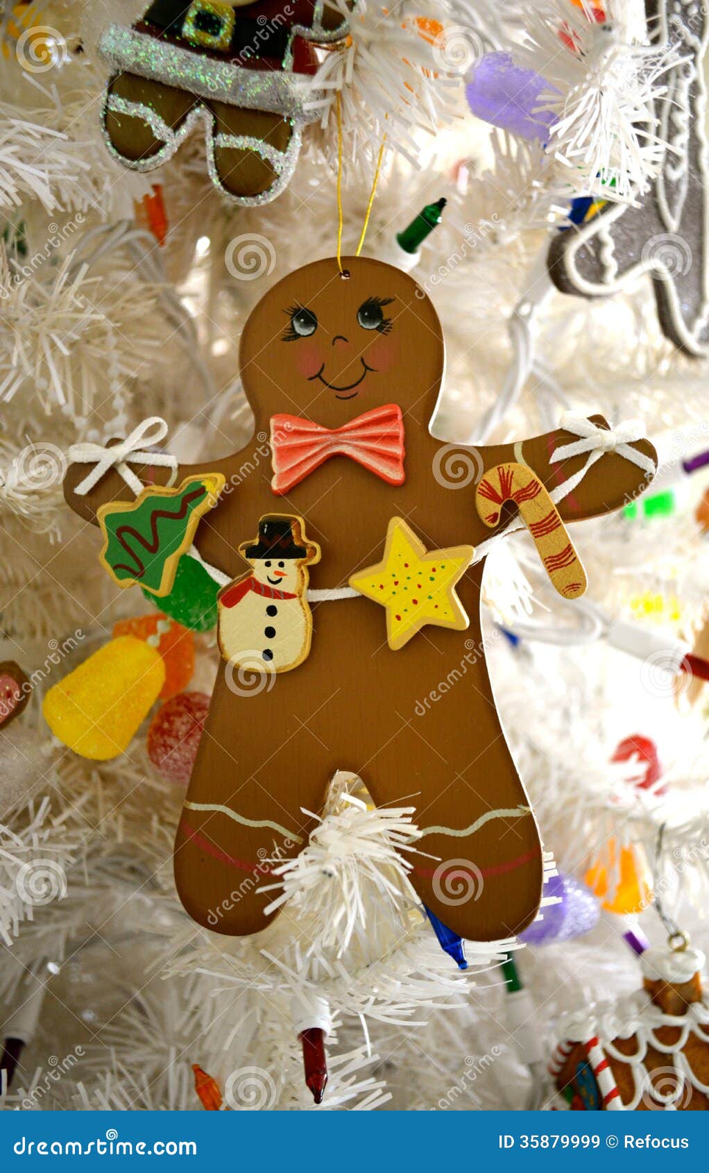 Gingerbread Man with Garland Stock Image - Image of decorations ...