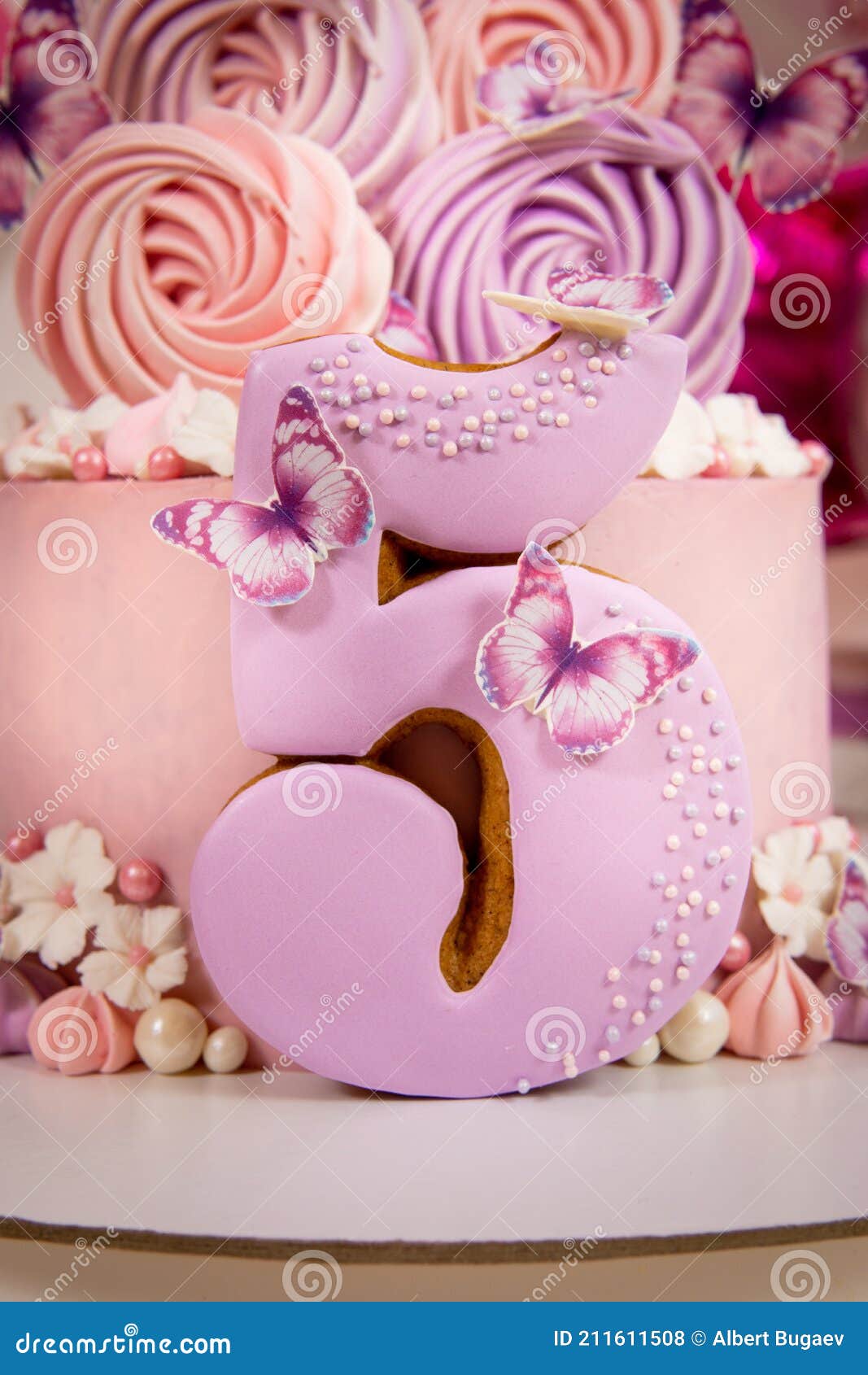 Gingerbread Number Five on the Birthday Cake Stock Photo - Image of ...