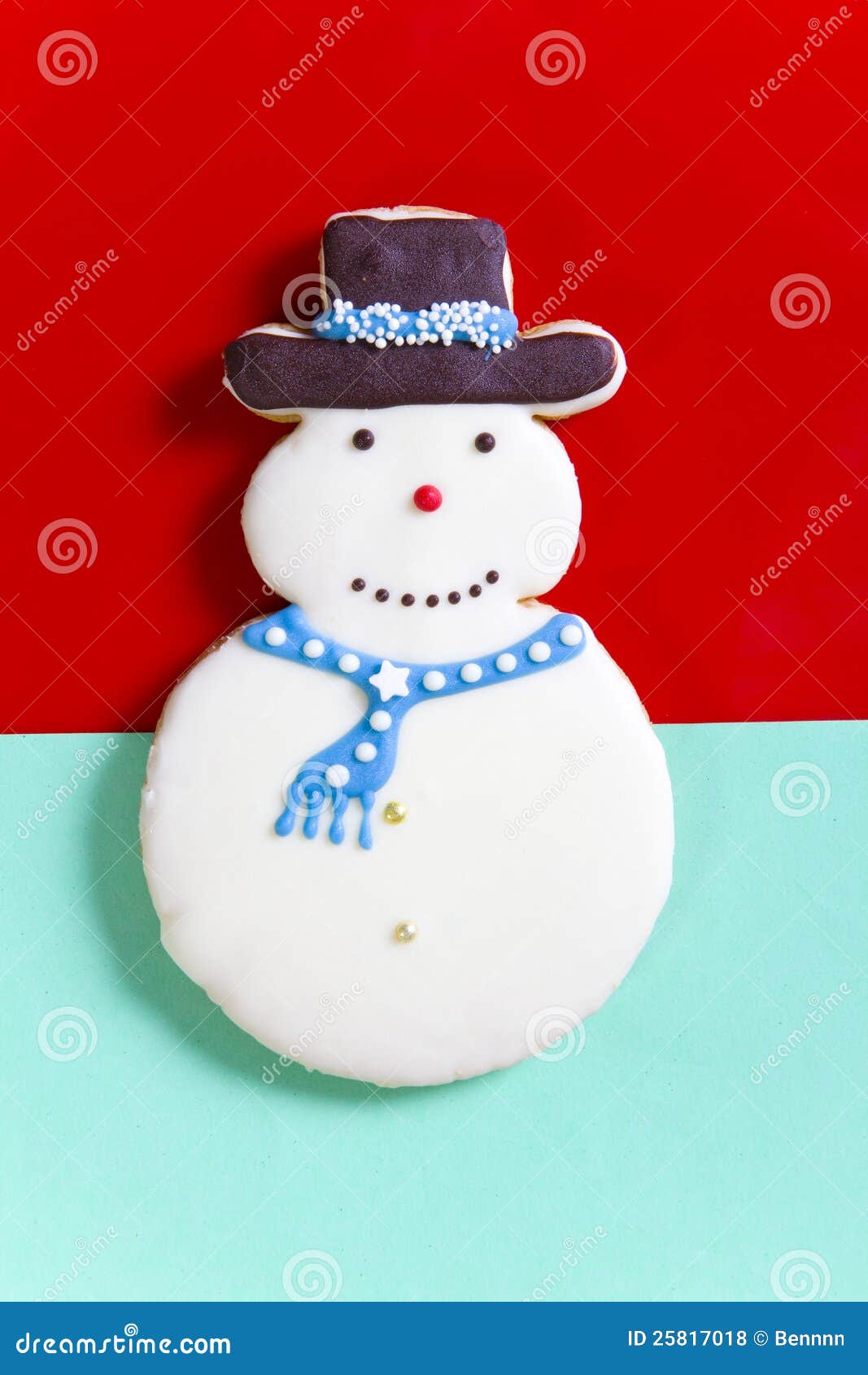Gingerbread snowman stock photo. Image of gingerbread - 25817018