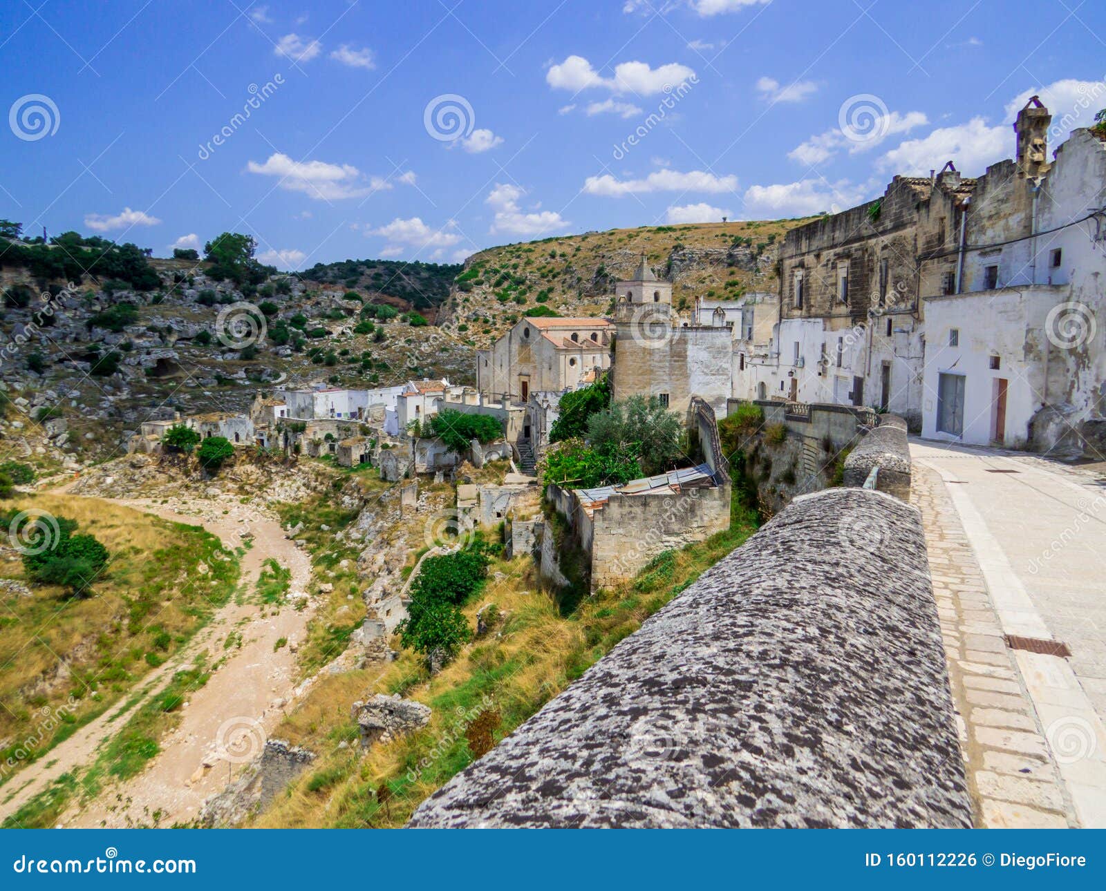 Ginosa (Italia) foto de archivo. Imagen de italiano - 160112226