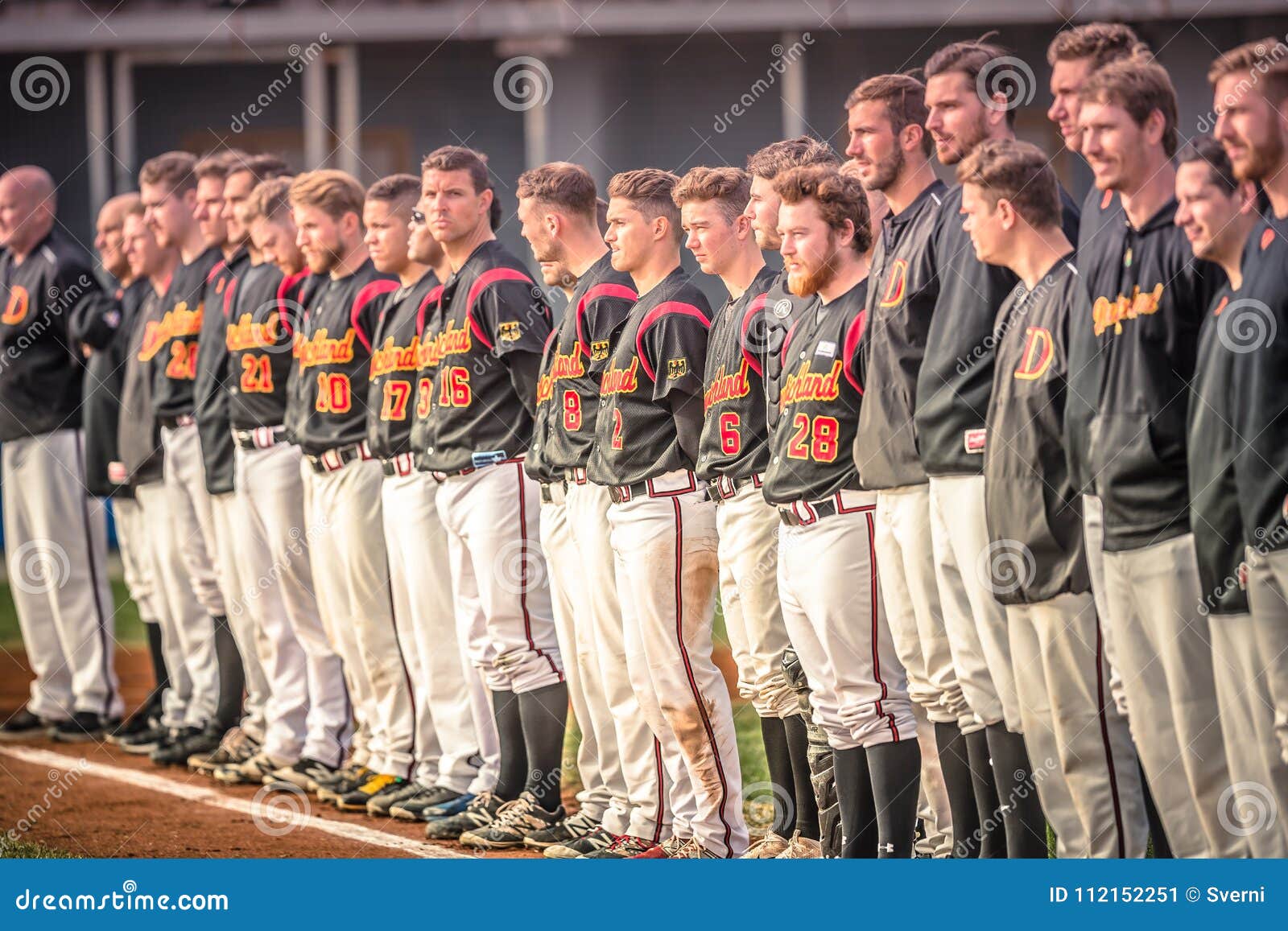 Giocatore Di Baseball Durante Il Lancio Fotografia Editoriale ...