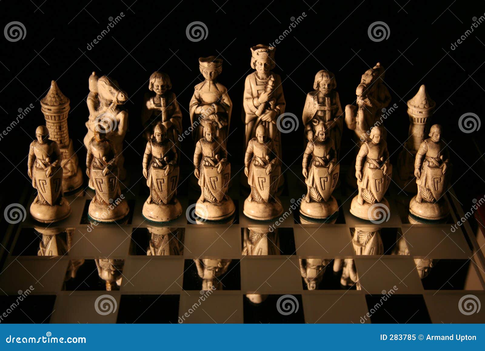 Gioco degli scacchi immagine stock. Immagine di giochi - 283785