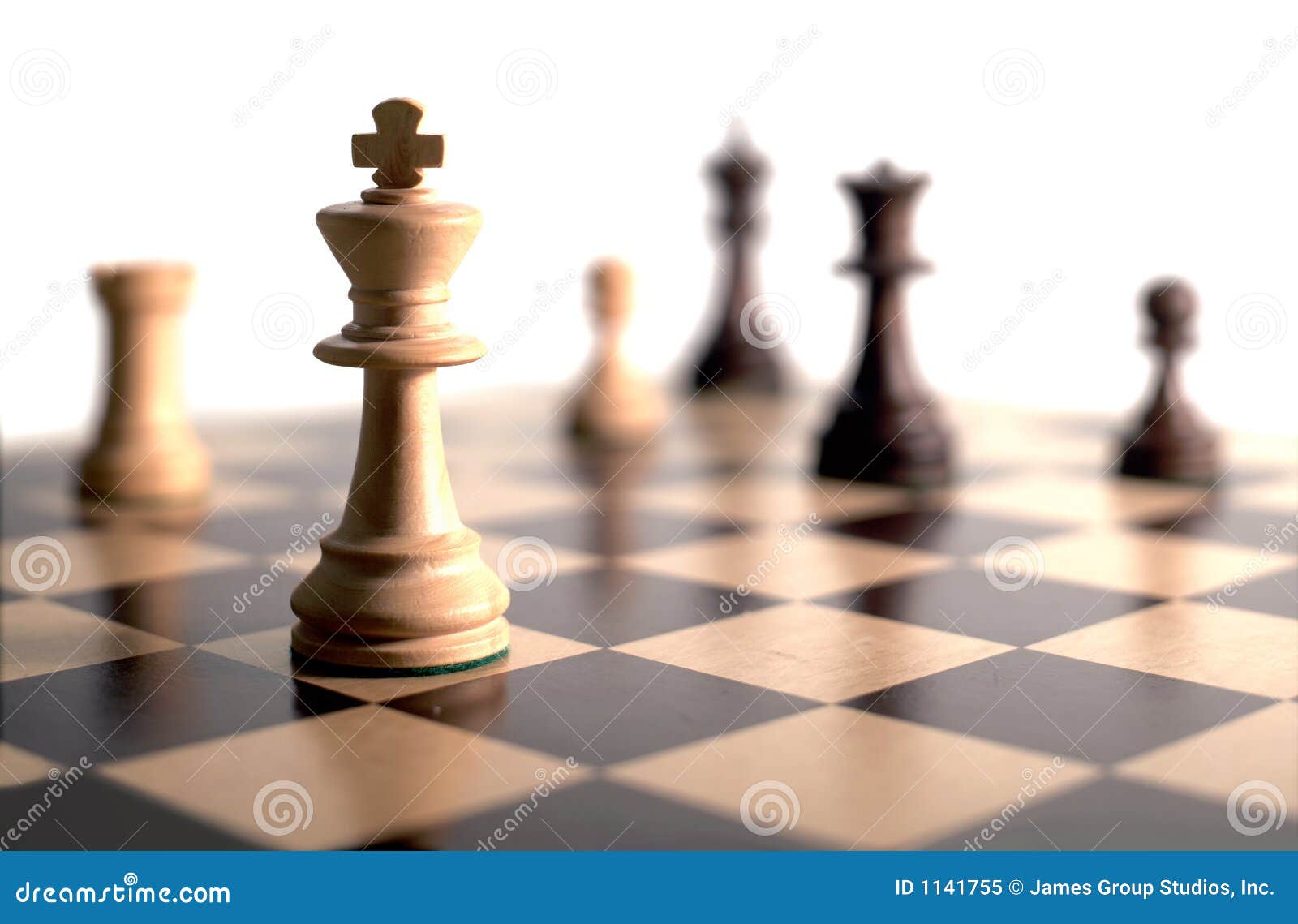 Gioco di scacchi immagine stock. Immagine di corporativo - 1141755