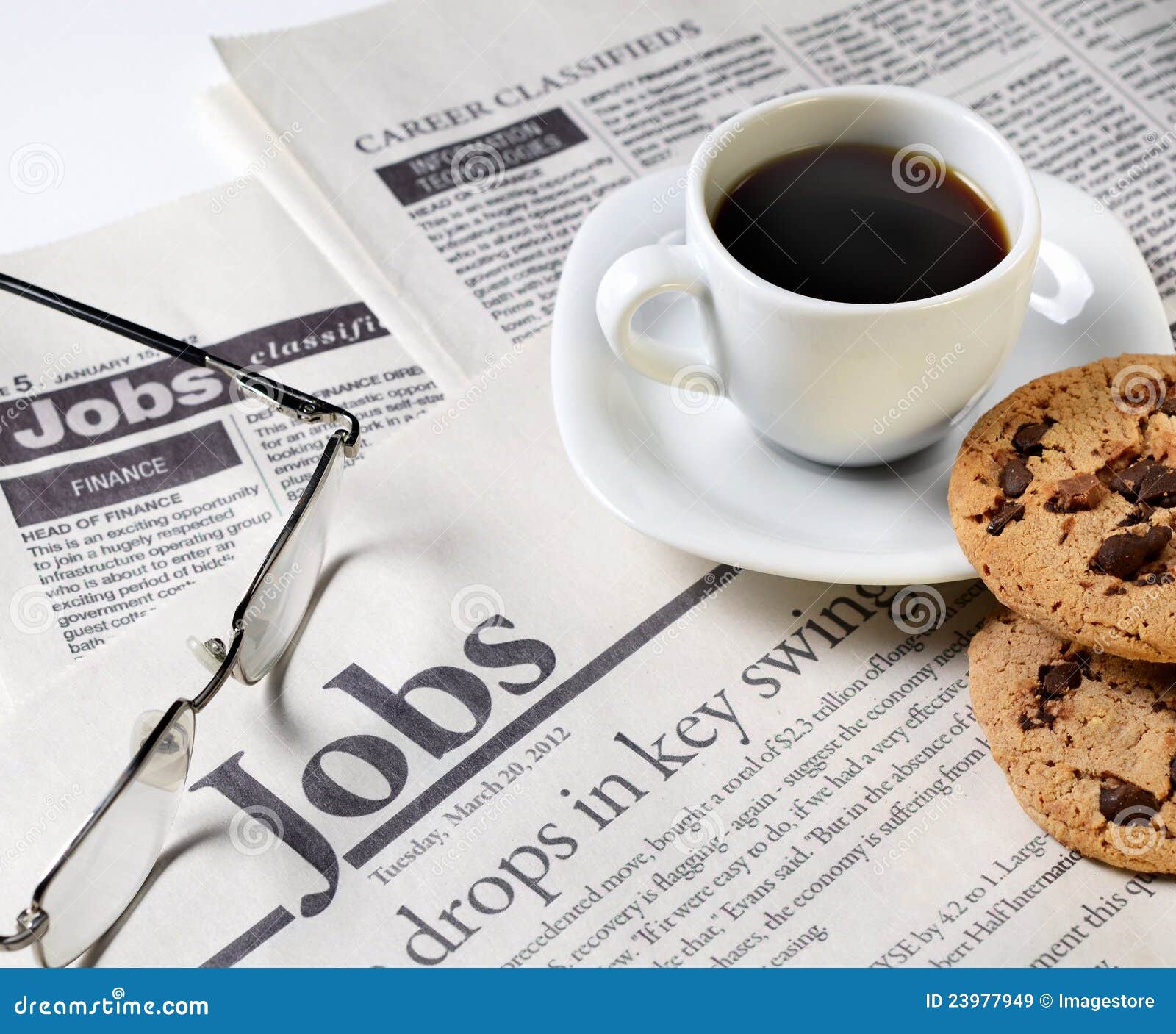 Giornale e caffè immagine stock. Immagine di telaio, storia - 23977949