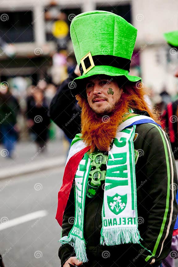 Giorno della st Patrick immagine editoriale. Immagine di religioso ...