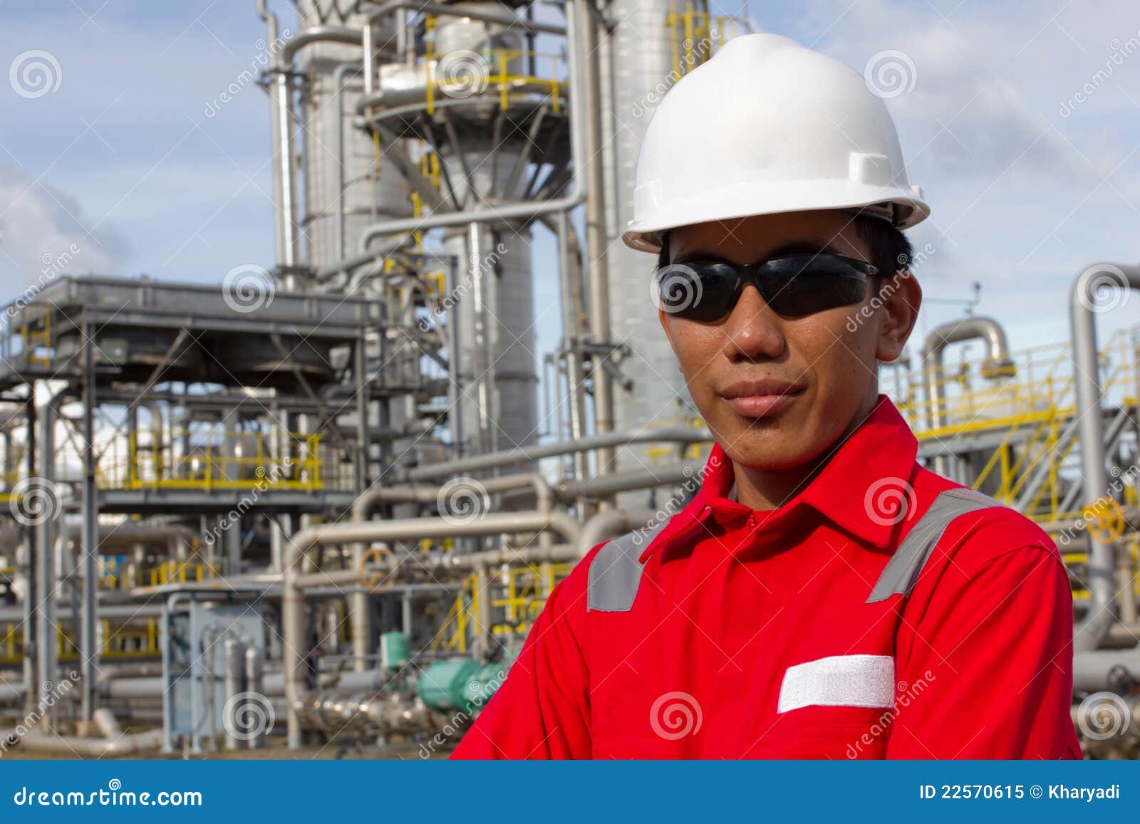 Giovane Assistente Tecnico Maschio Sicuro. Immagine Stock - Immagine di ...