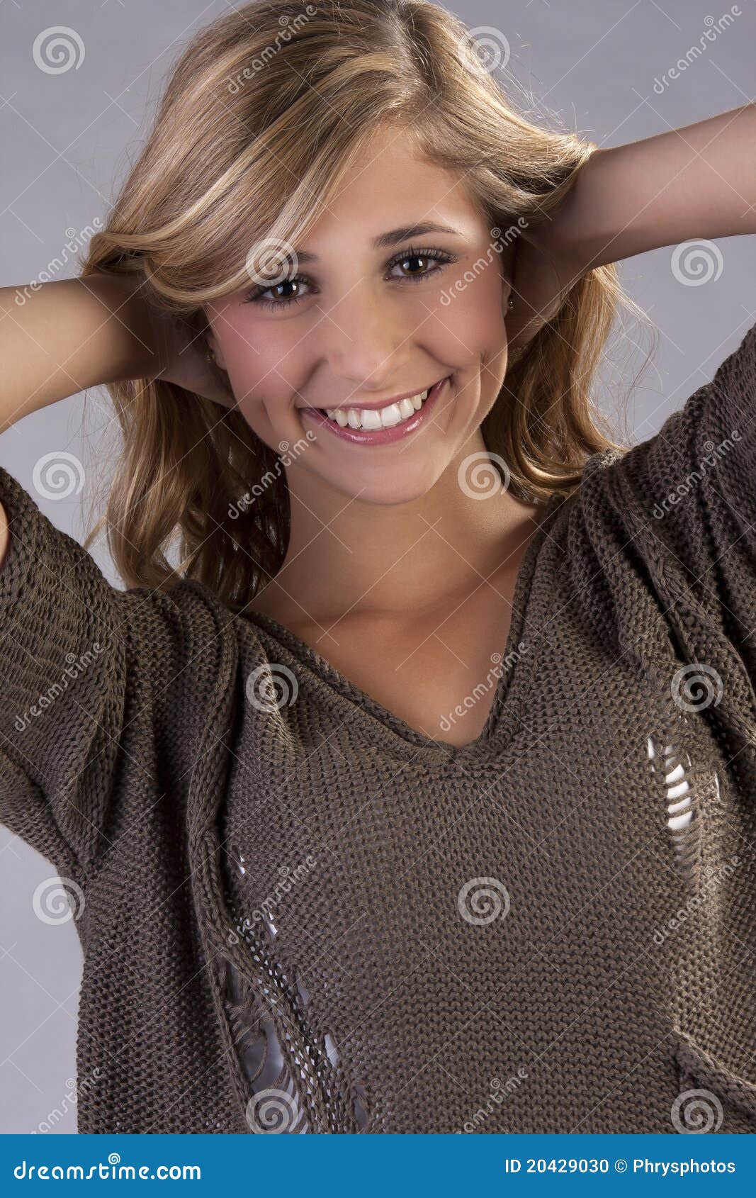 Giovane Modello Dell'adolescente Fotografia Stock - Immagine di sorrisi ...
