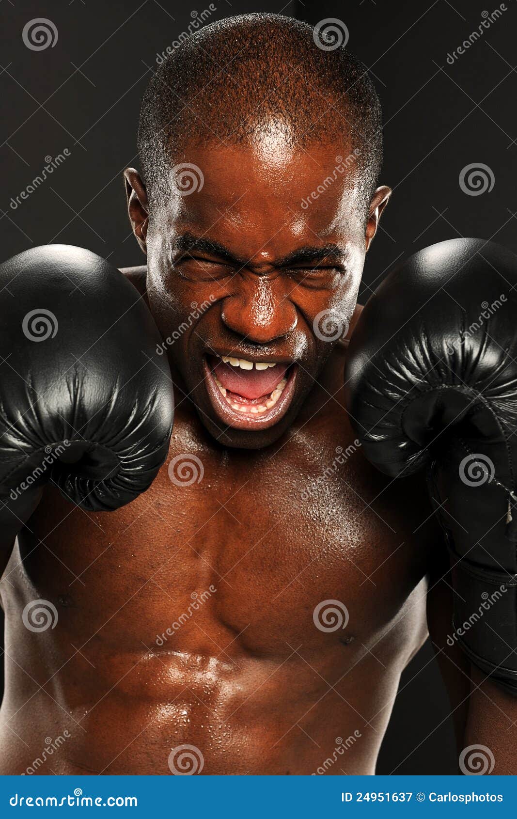 Giovane Pugile Dell'afroamericano Che Grida Immagine Stock - Immagine ...