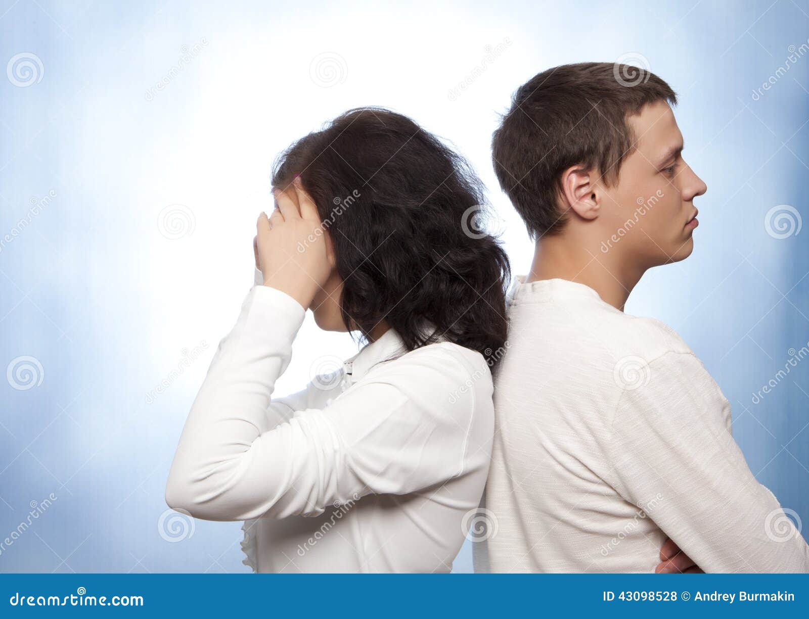 Giovani Coppie Che Litigano Fotografia Stock - Immagine di carino ...