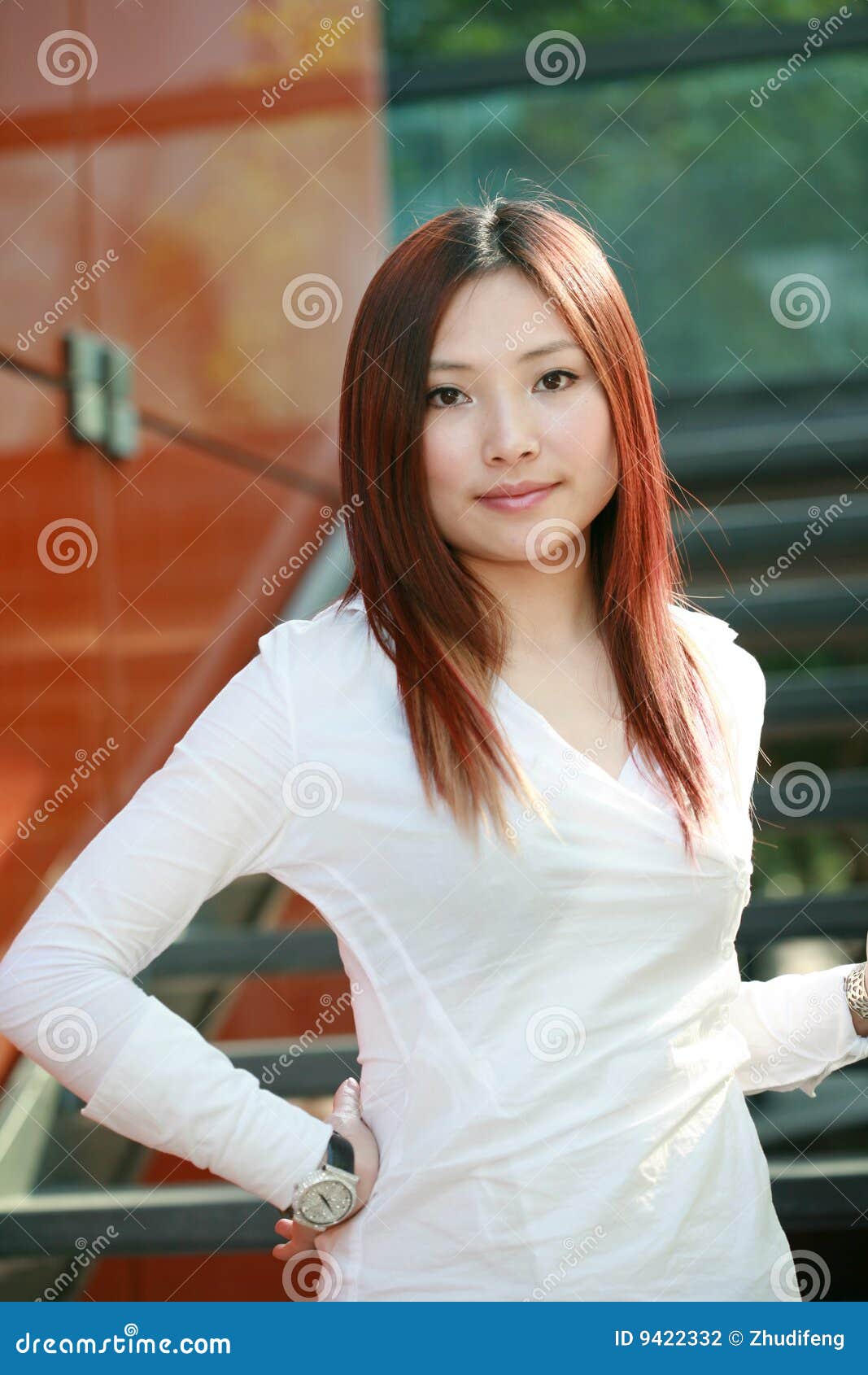 Giovani Donne Asiatiche Di Affari Fotografia Stock - Immagine di ...