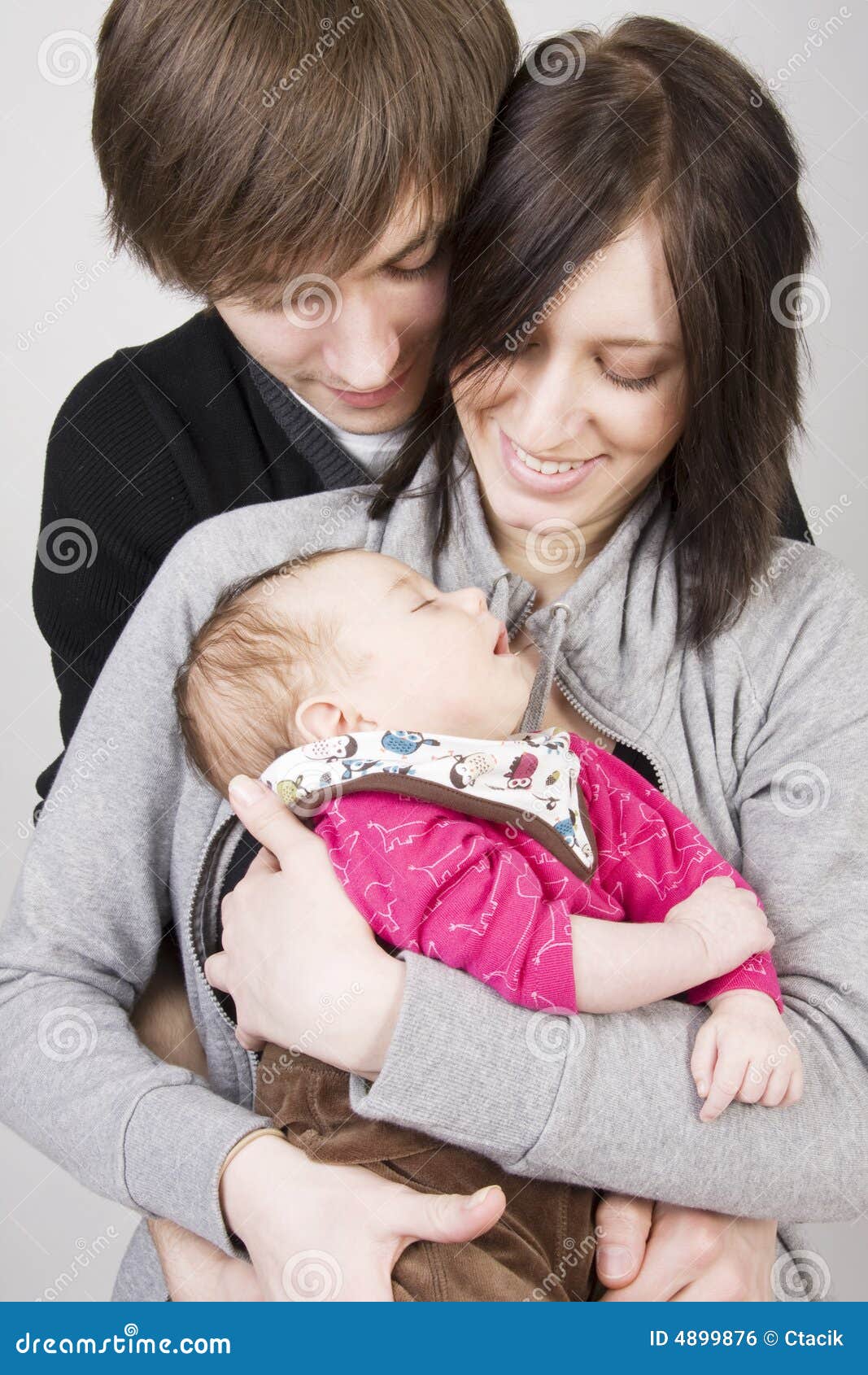 Giovani Genitori Immagine. Immagine: 4899876