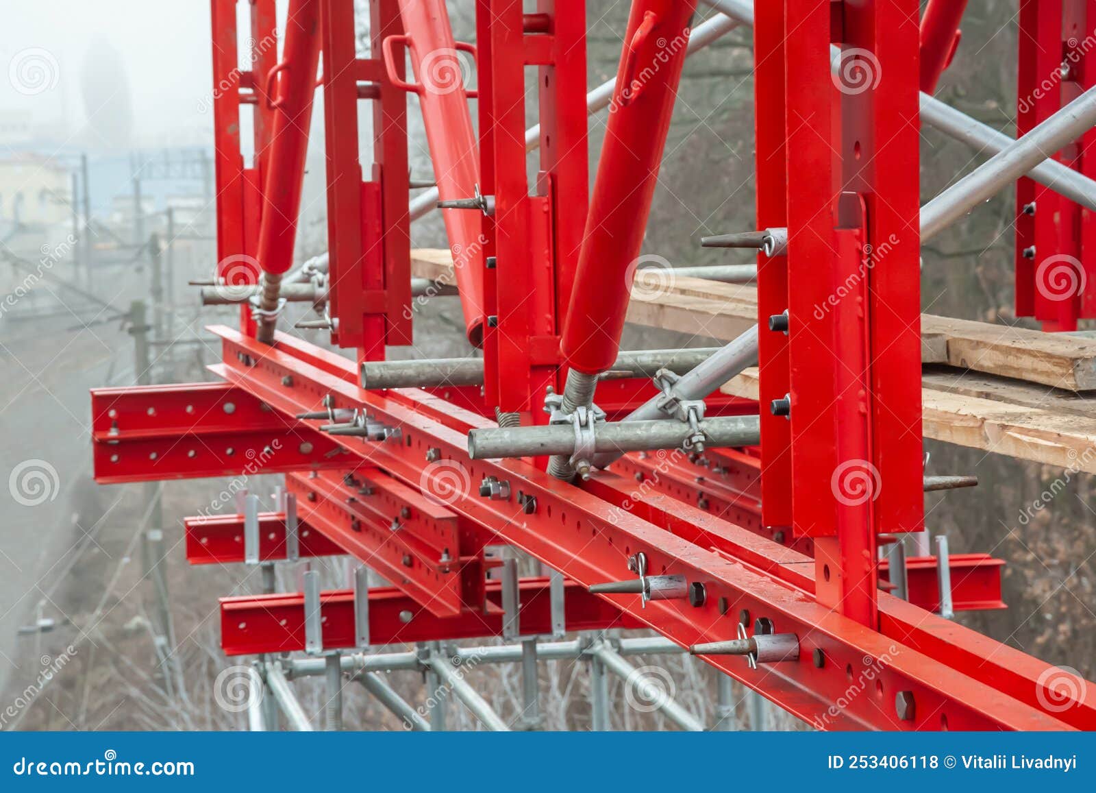 Girder System on the Reconstruction Stock Photo - Image of mold, beam ...