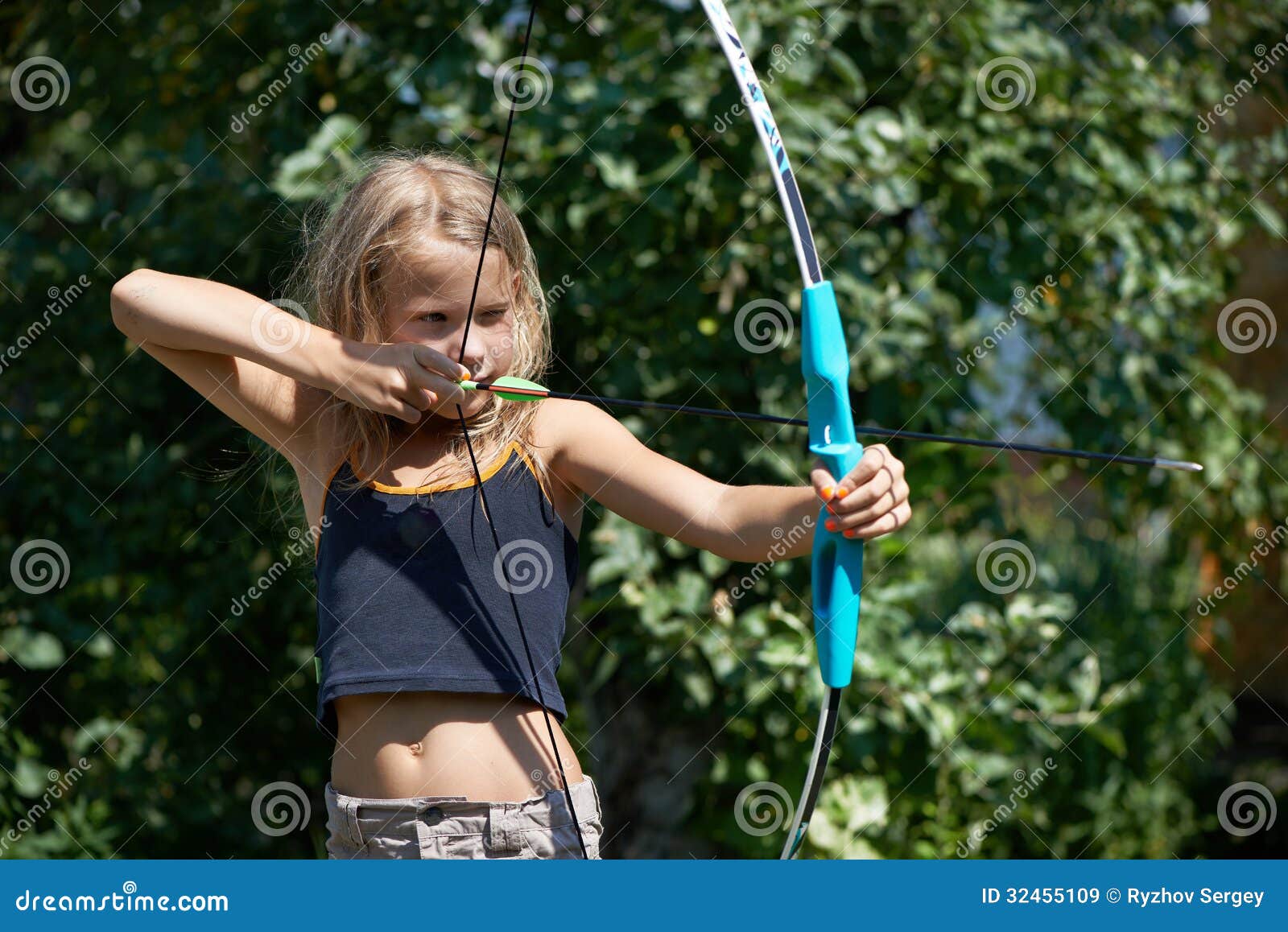 Girl aim with bow stock image. Image of sports, blonde - 32455109