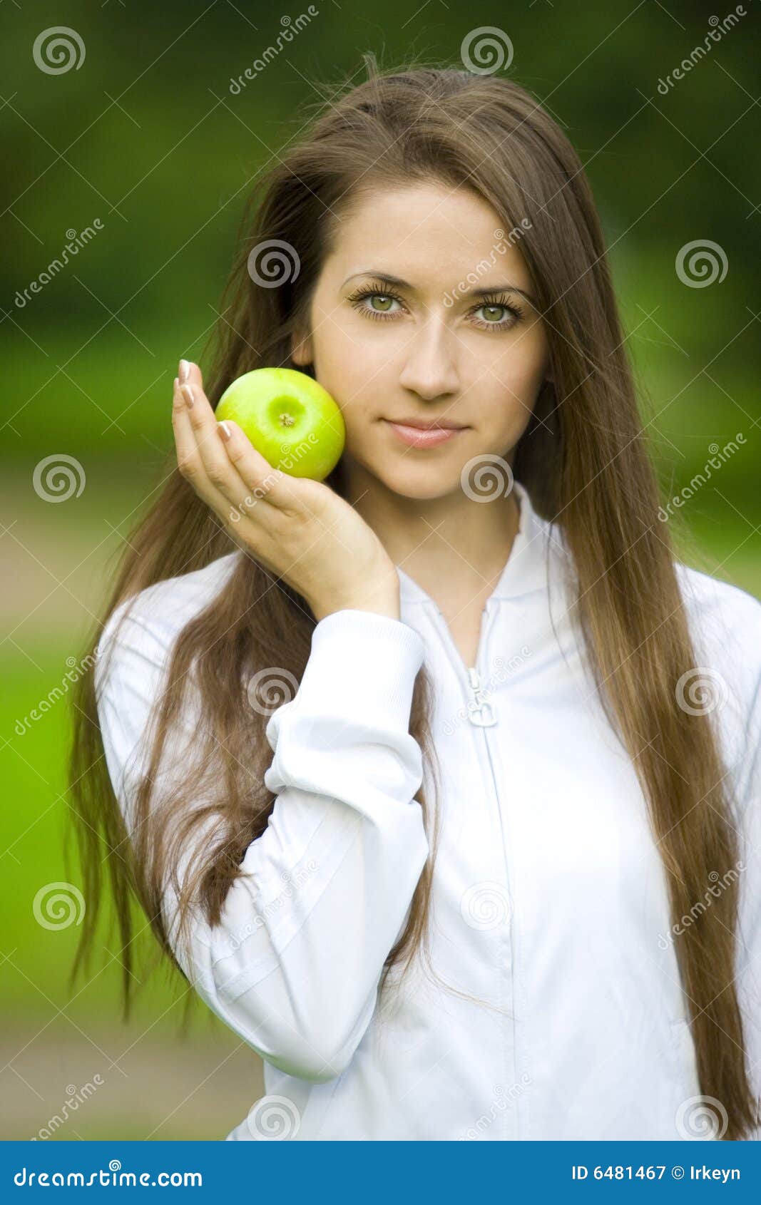 Girl with apple stock image. Image of cute, hair, sport - 6481467
