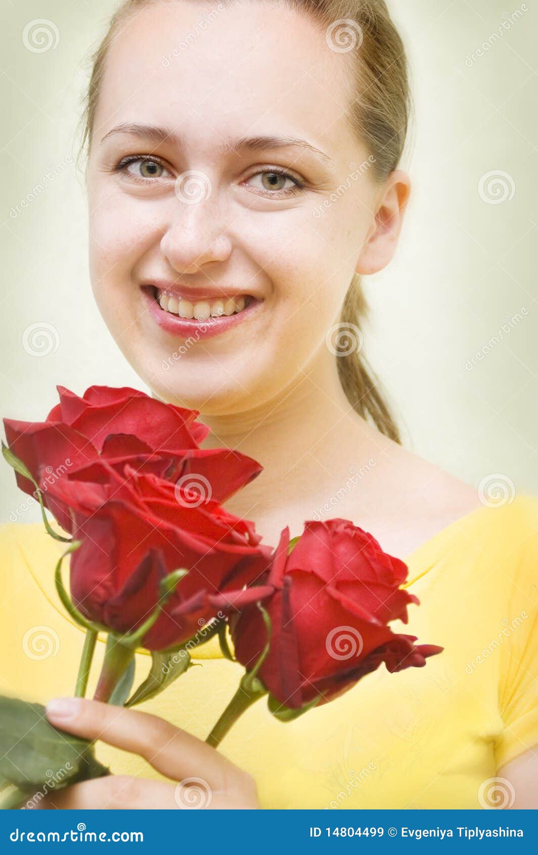 Girl with a Bouquet of Roses Stock Image - Image of young, roses: 14804499