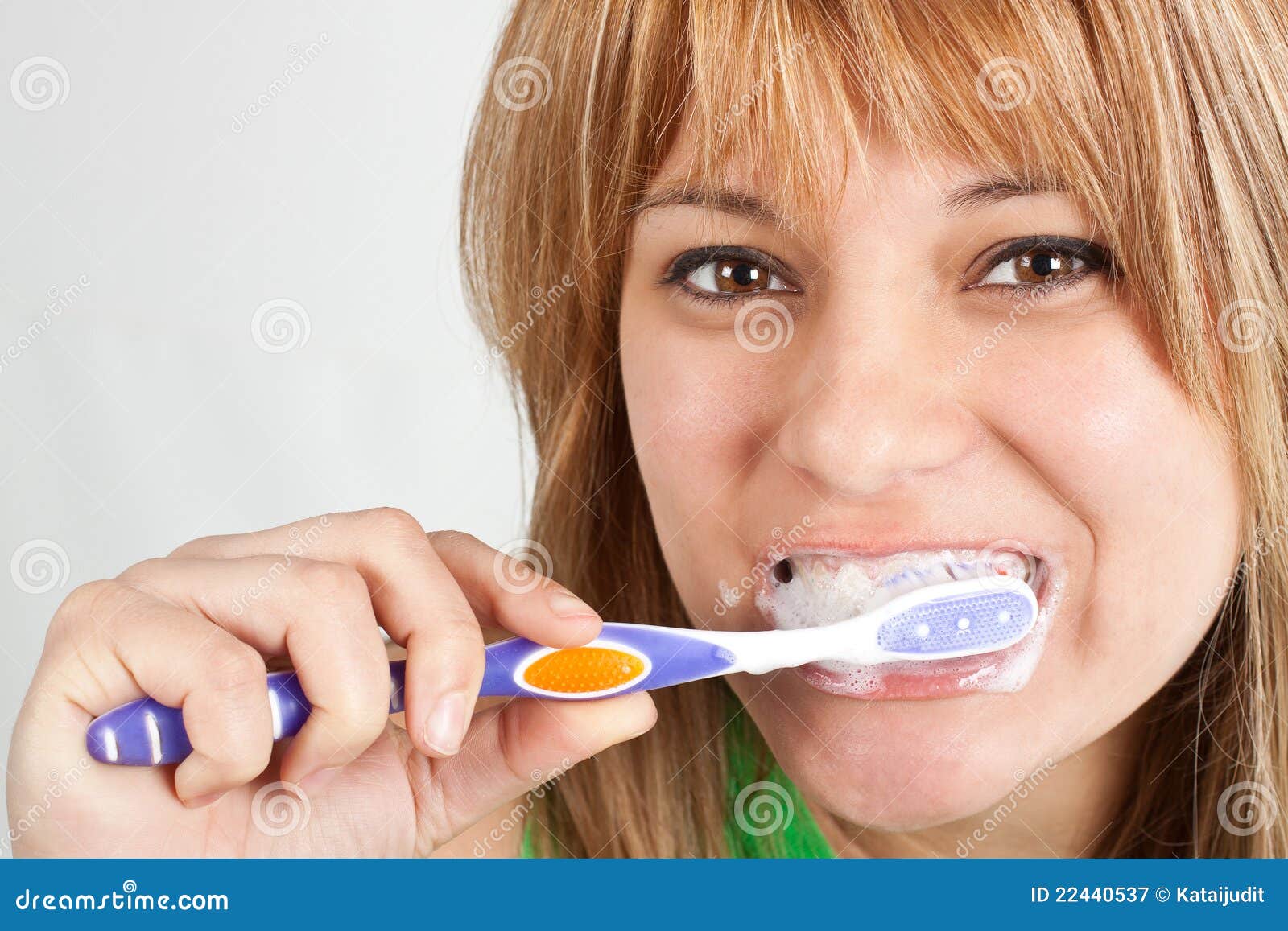 Girl brushing her teeth stock image. Image of healthcare - 22440537