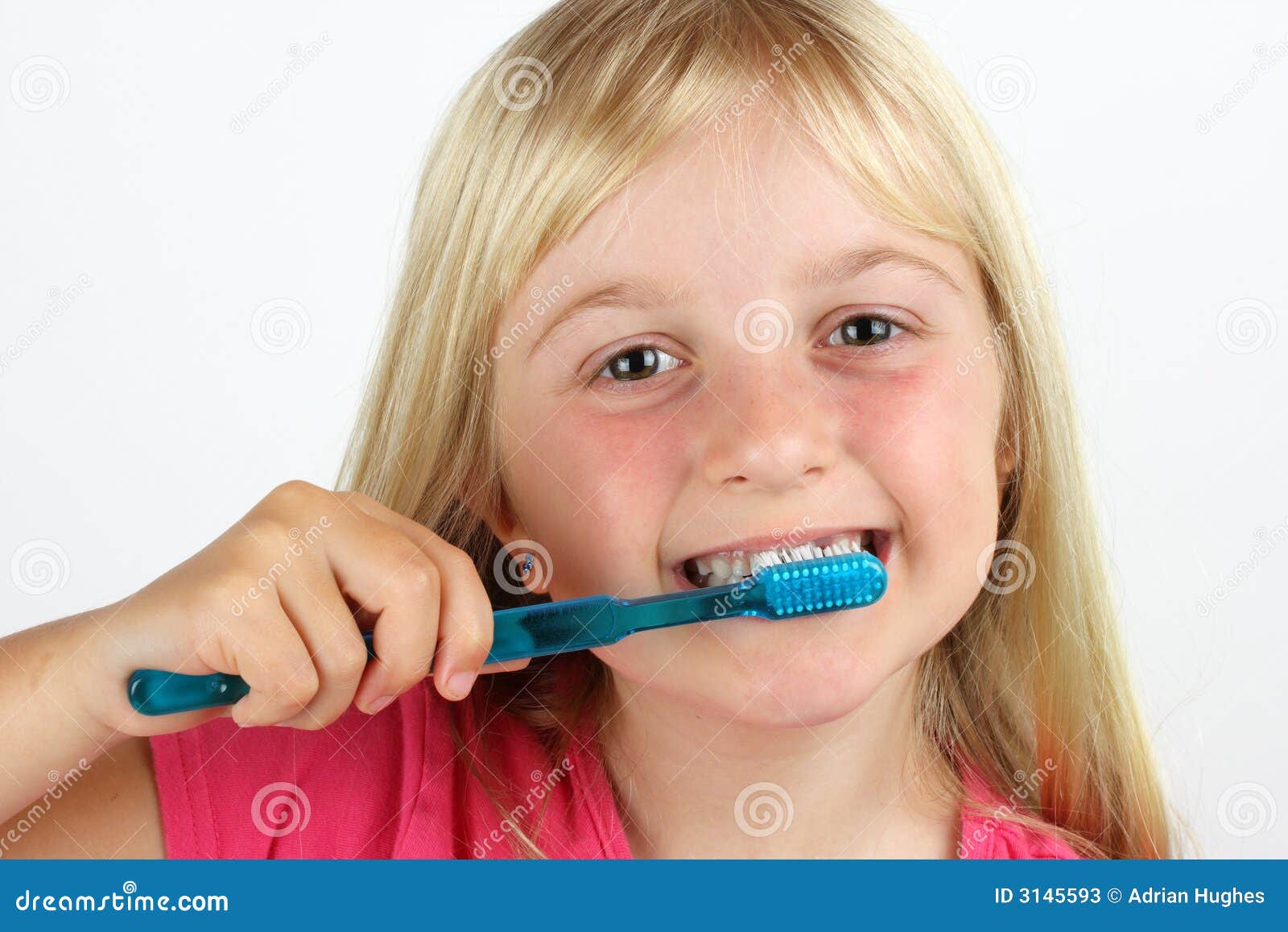 Girl brushing her teeth stock image. Image of child, teeth - 3145593