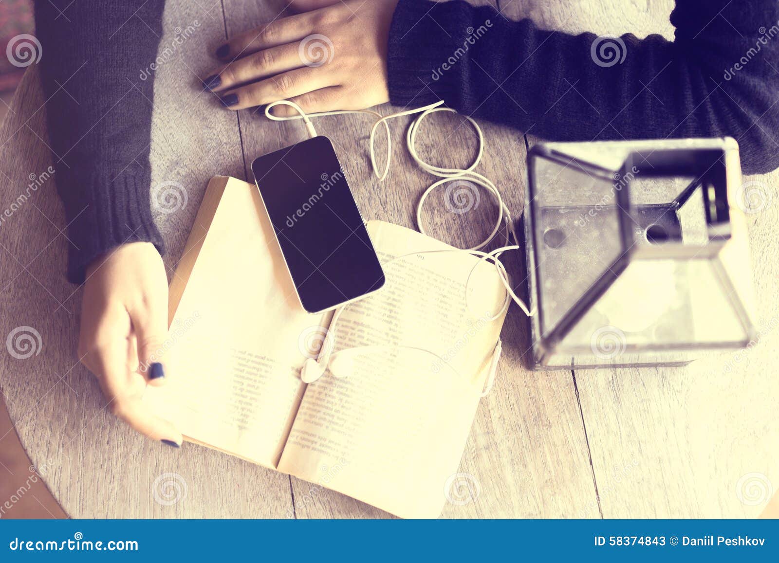 Girl with Cell Phone and Book Stock Image - Image of library, person ...