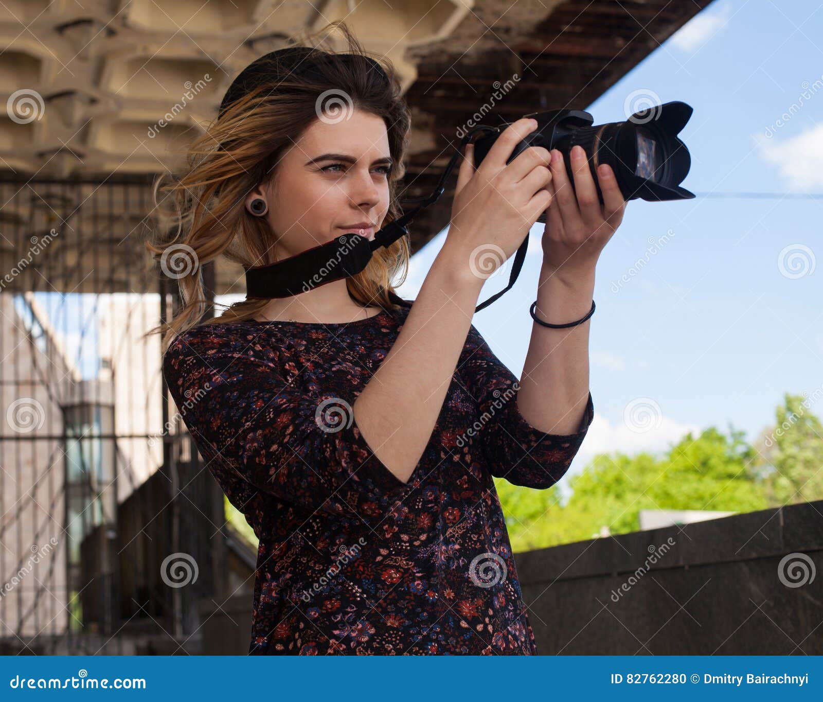 Girl with the Digital Camera Stock Photo - Image of summer, hair: 82762280
