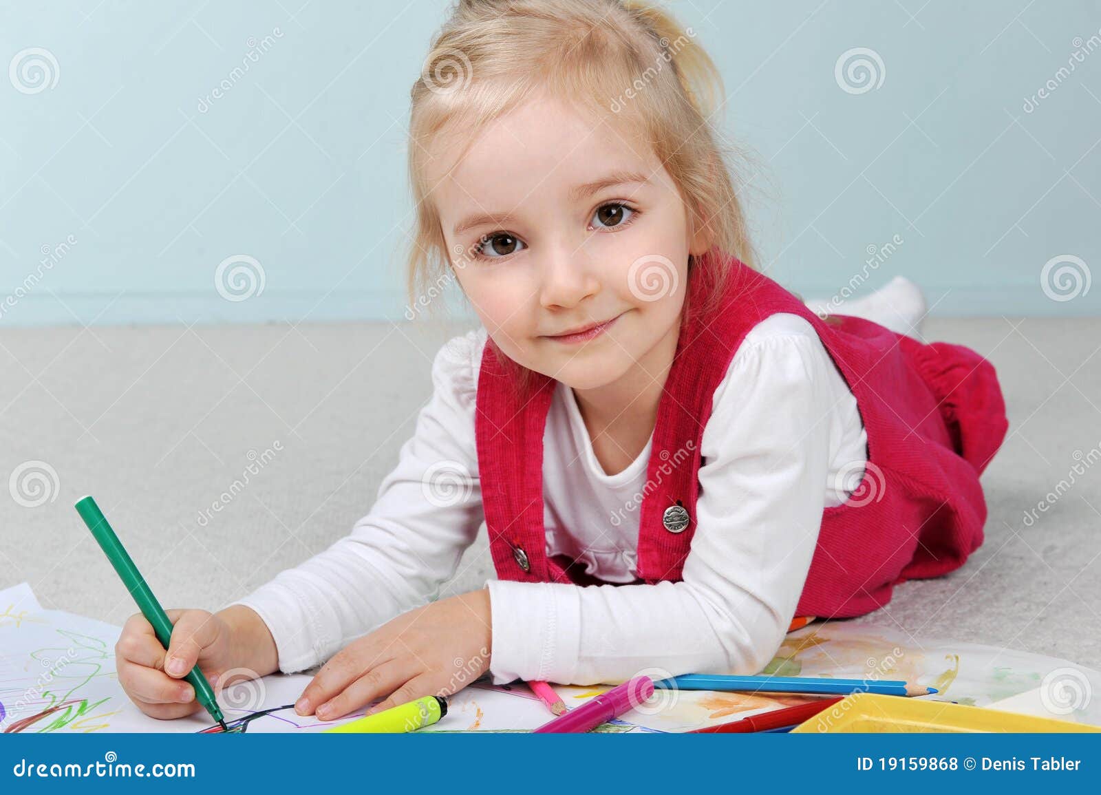 Girl is drawing stock photo. Image of blond, hobbies - 19159868