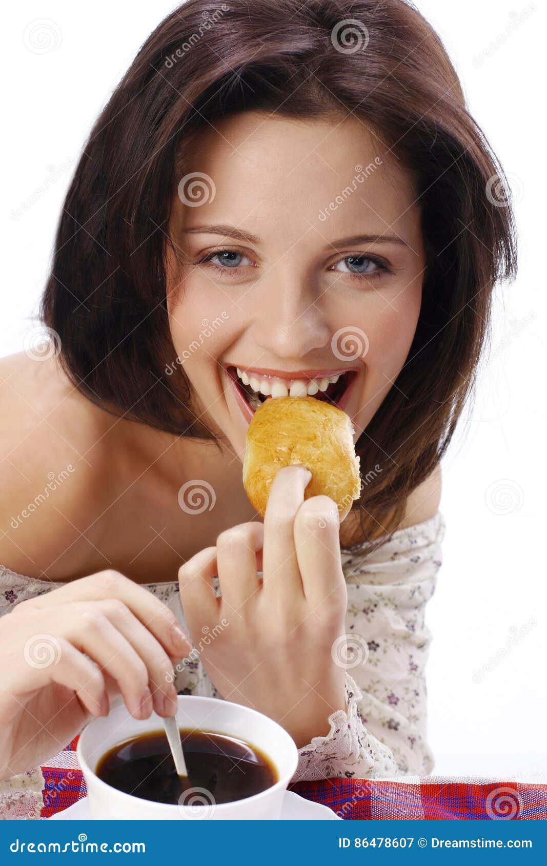 The girl eat the pie stock image. Image of laying, breakfast - 86478607
