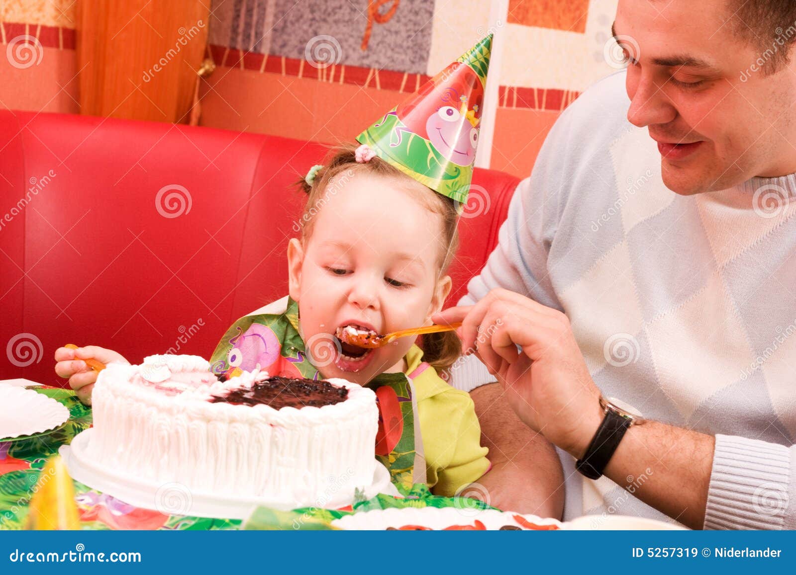 Girl eating cake stock image. Image of pretty, cake, life - 5257319
