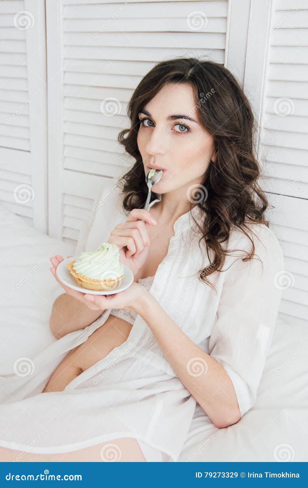 Girl Eats Cake for Breakfast in Bed Stock Image - Image of breakfast ...