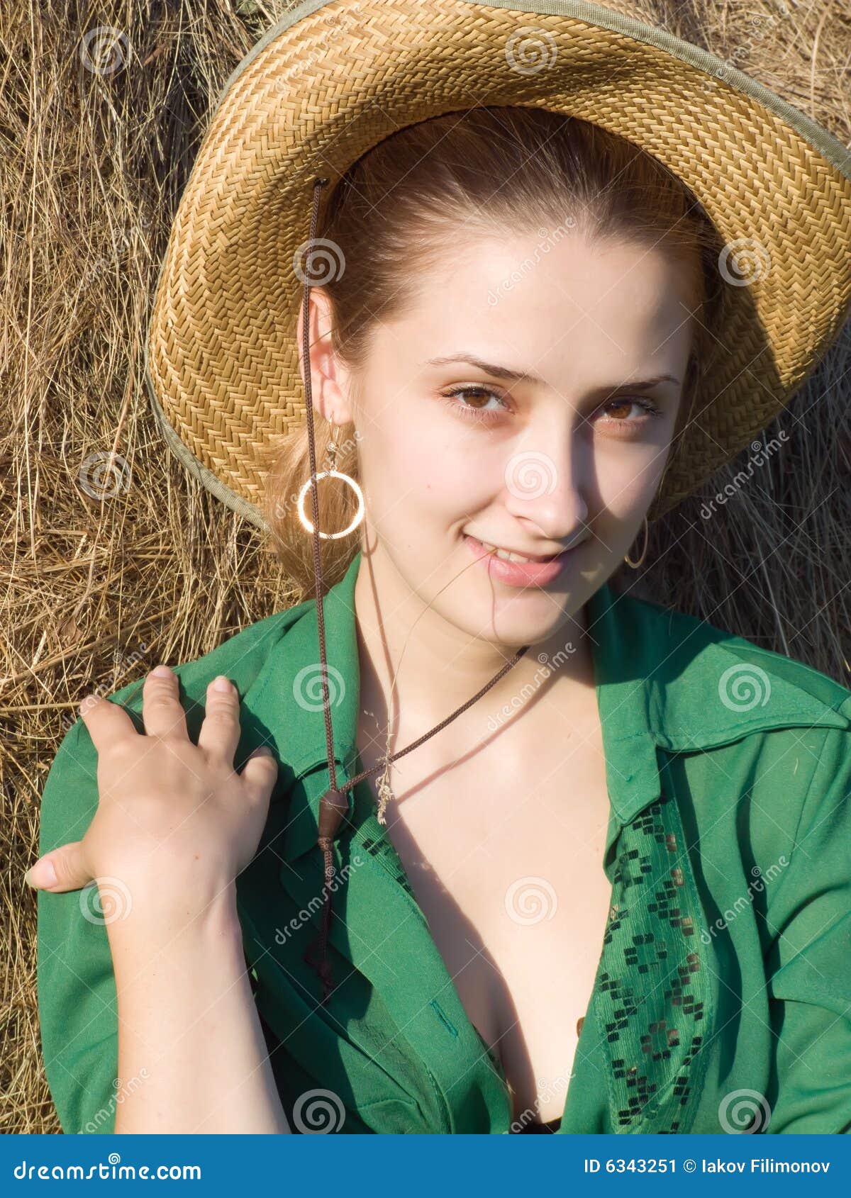 Girl on hay stock image. Image of smiling, nature, fashion - 6343251