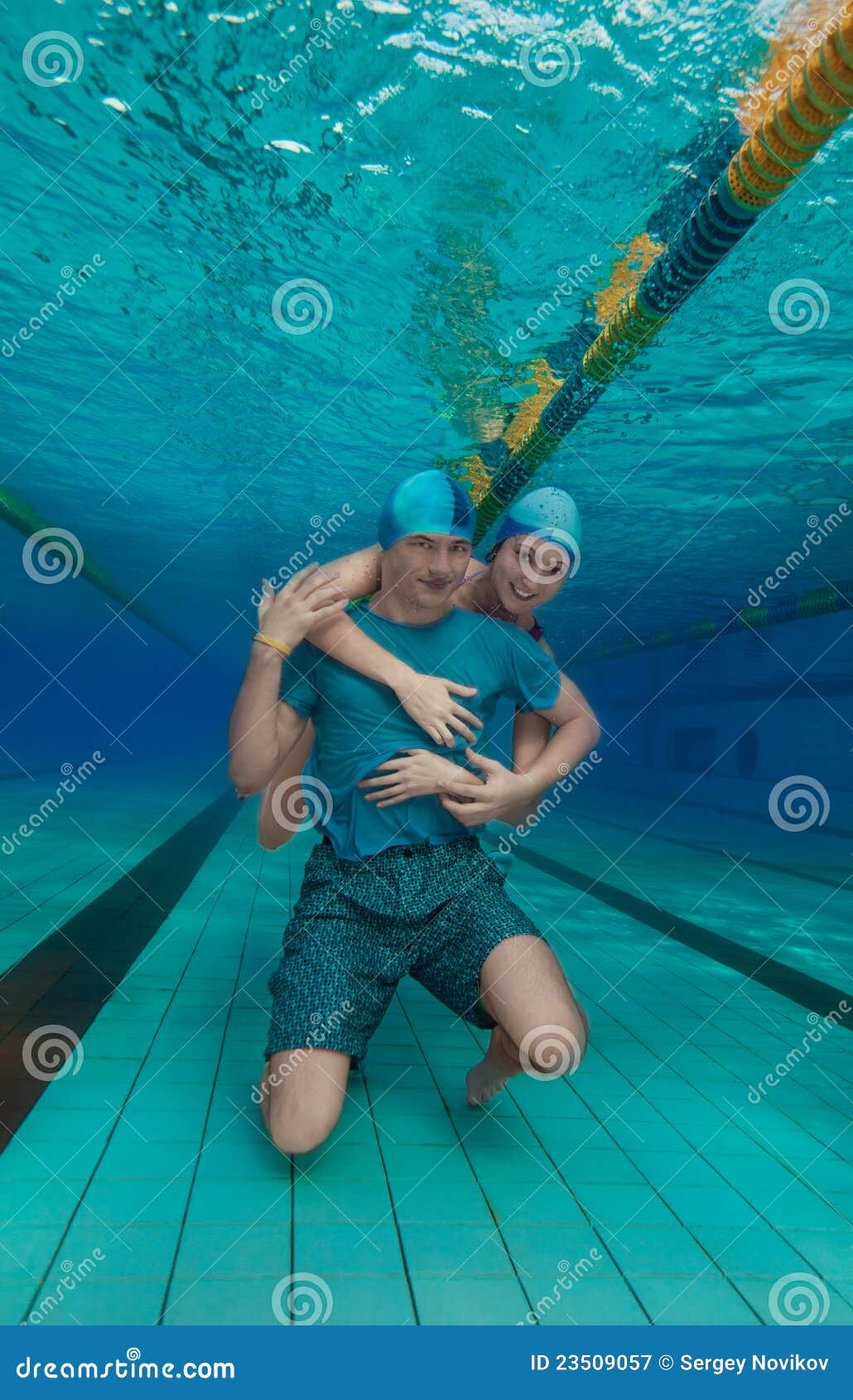 Girl Hug Boyfriend Underwater Stock Image - Image of casual, beautiful ...