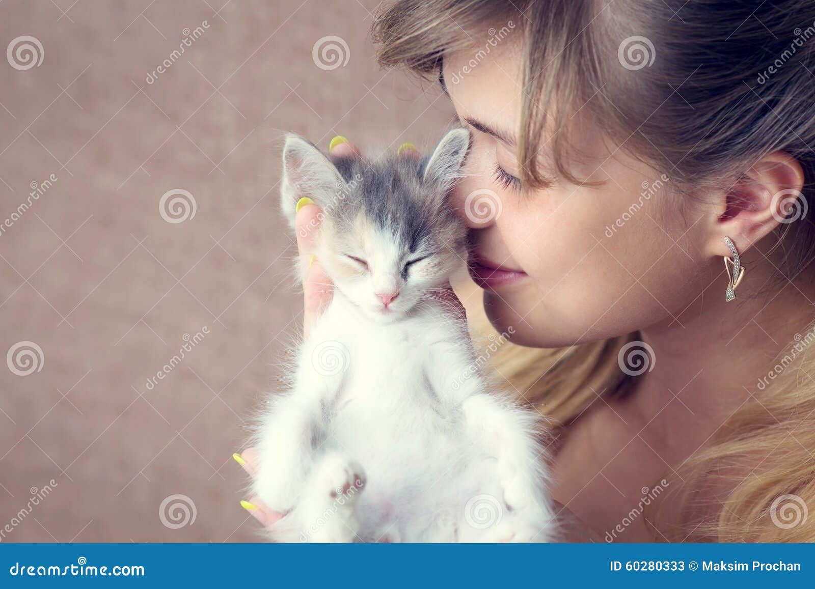 Girl hugging a kitten stock image. Image of girl, person - 60280333