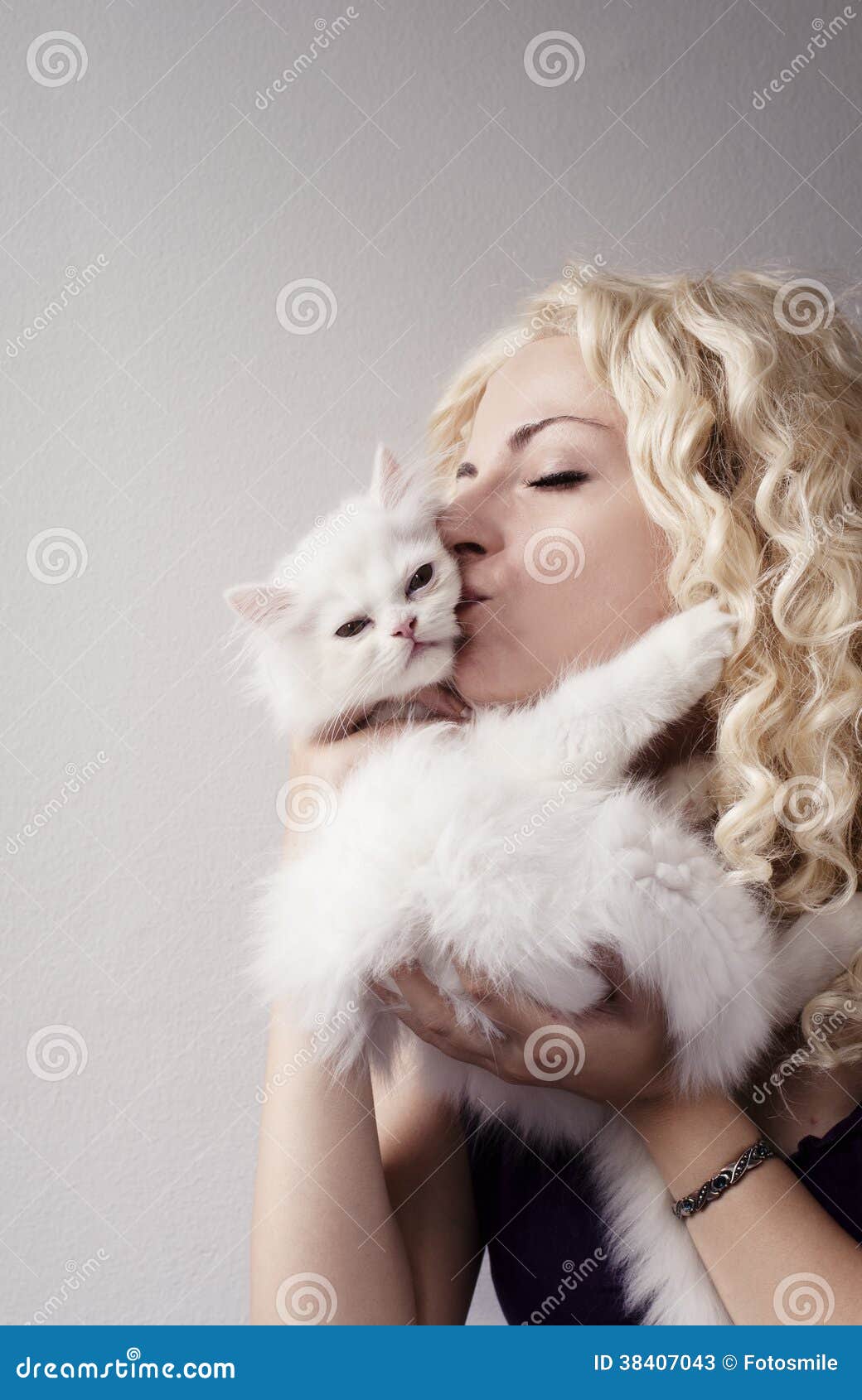 Girl kissing kitten stock image. Image of breed, funny - 38407043