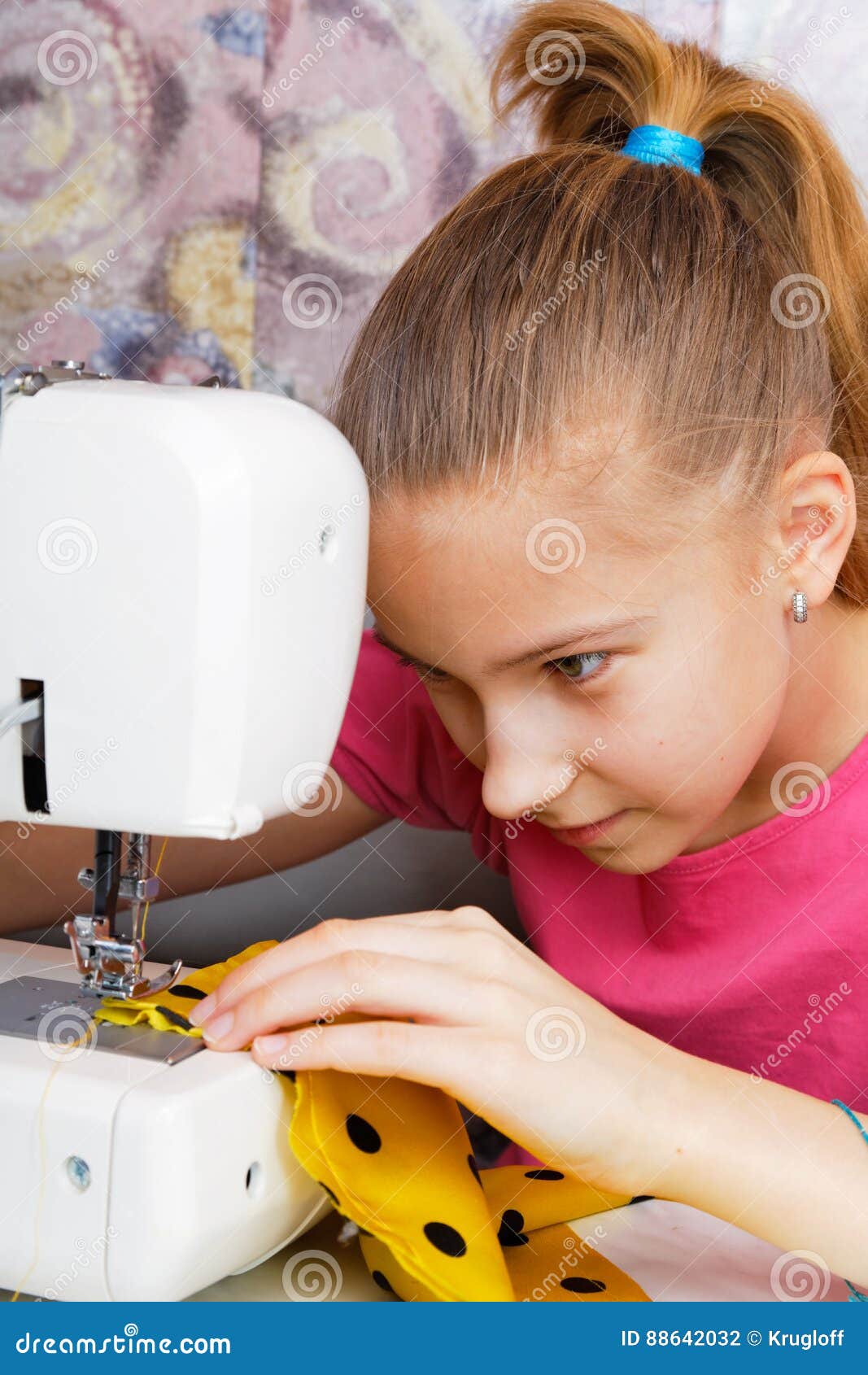 Girl learns to sew stock photo. Image of craftsmanship - 88642032