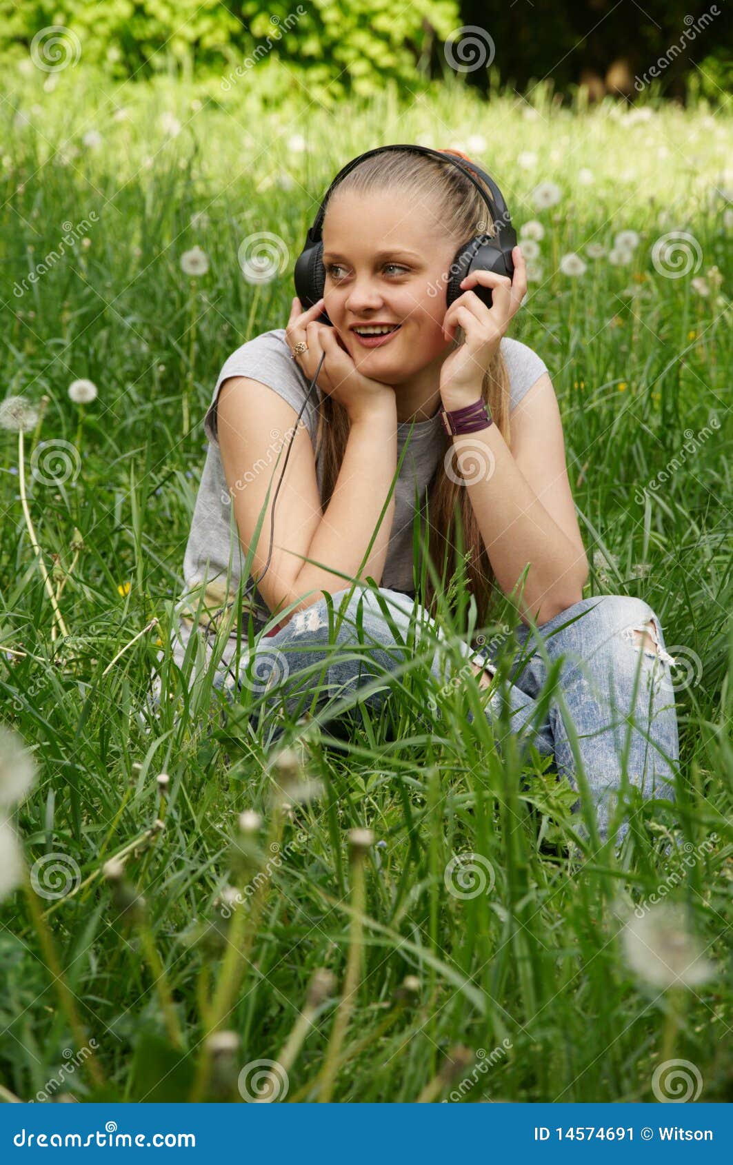 Girl listen music stock image. Image of expression, female - 14574691