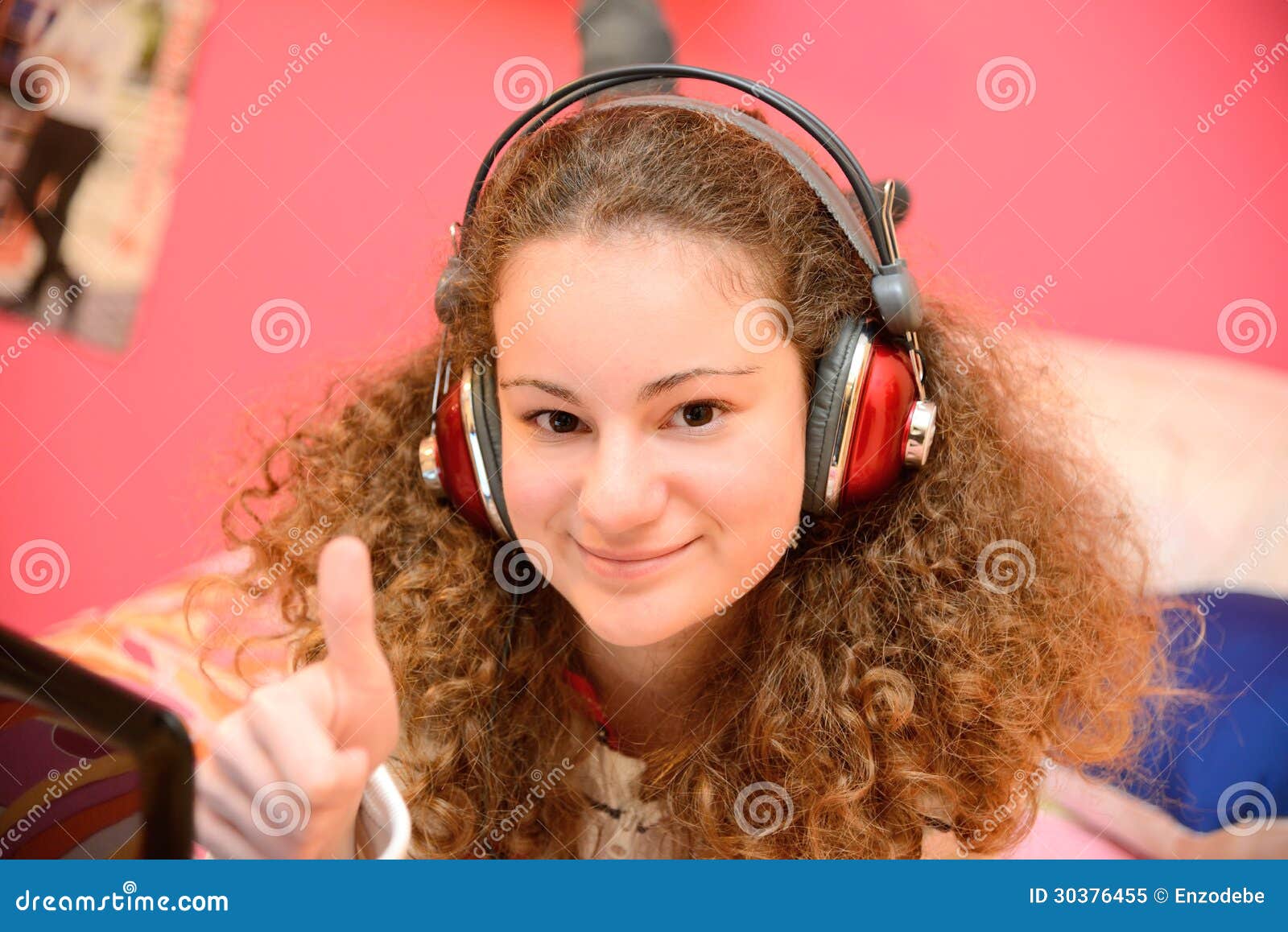 Girl listening to music stock image. Image of curly, pastime - 30376455